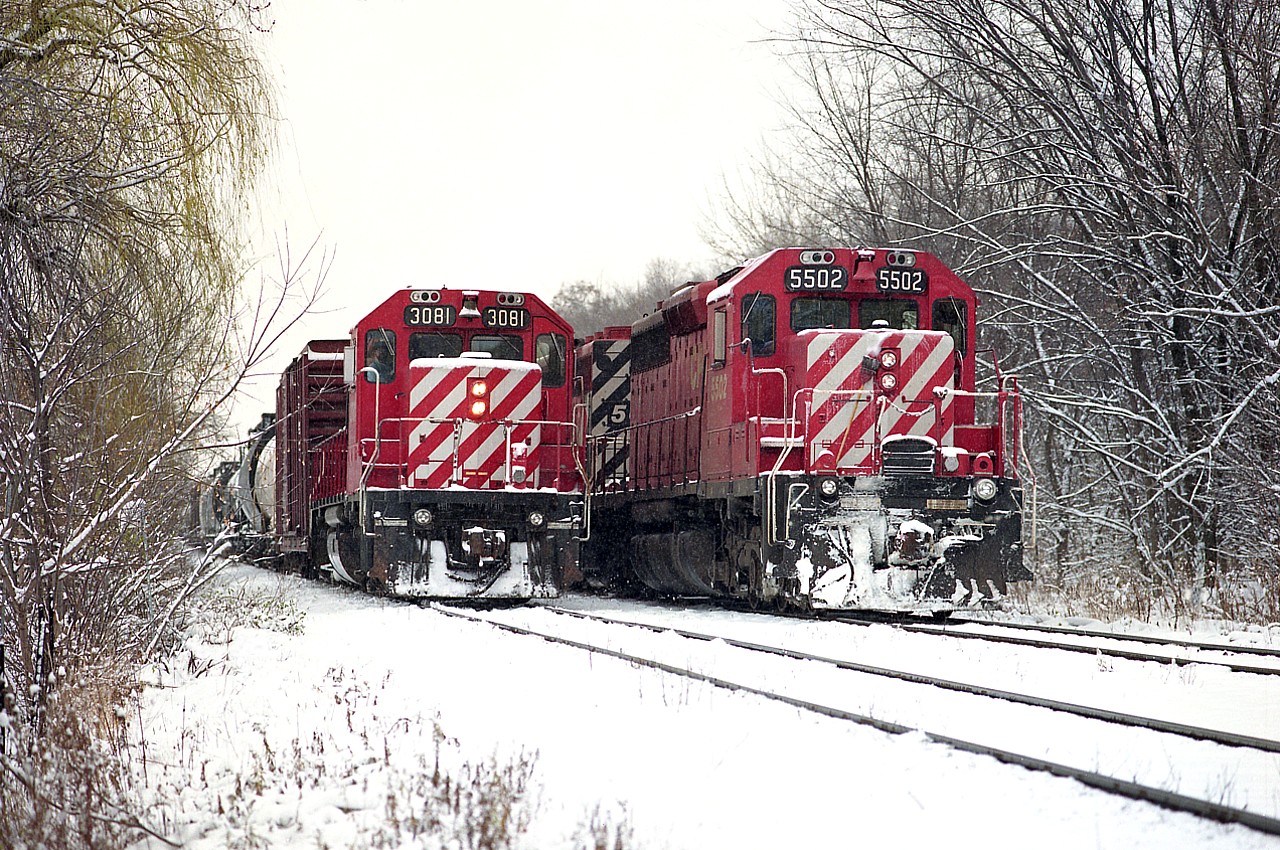 Railpictures.ca - A.W.Mooney Photo: I decided to go for a wander to parts I probably would not ...