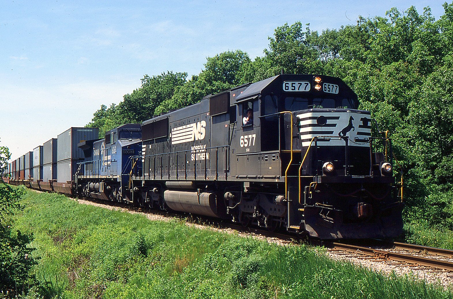 Railpictures.ca - Dean R Brown Photo: NS 445 with NS SD60 6577 and CR C40-8W approaching Dain on ...