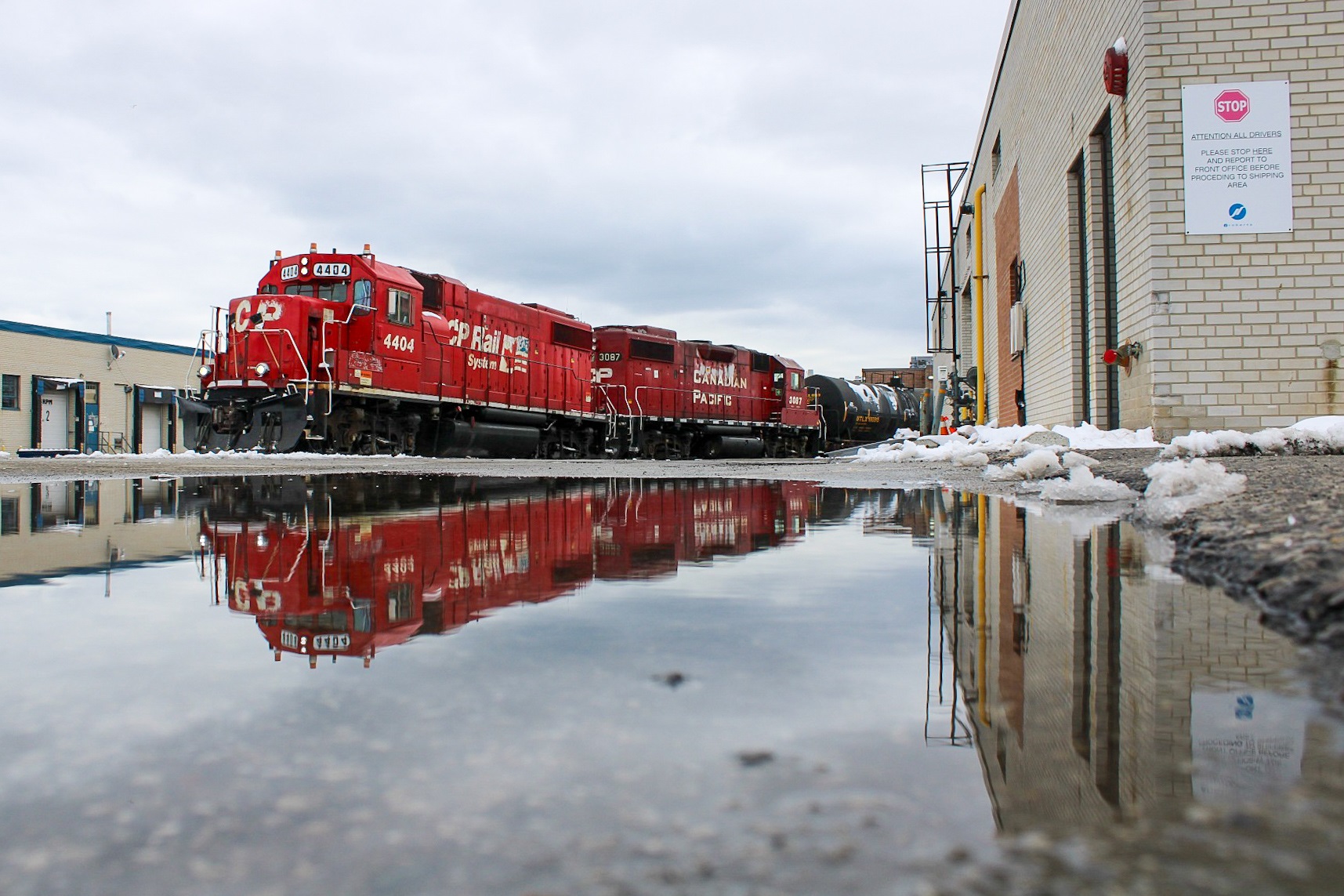 Railpictures.ca - Eric Fallas Photo: Over the last week or so, Toronto has enjoyed a stress-free ...