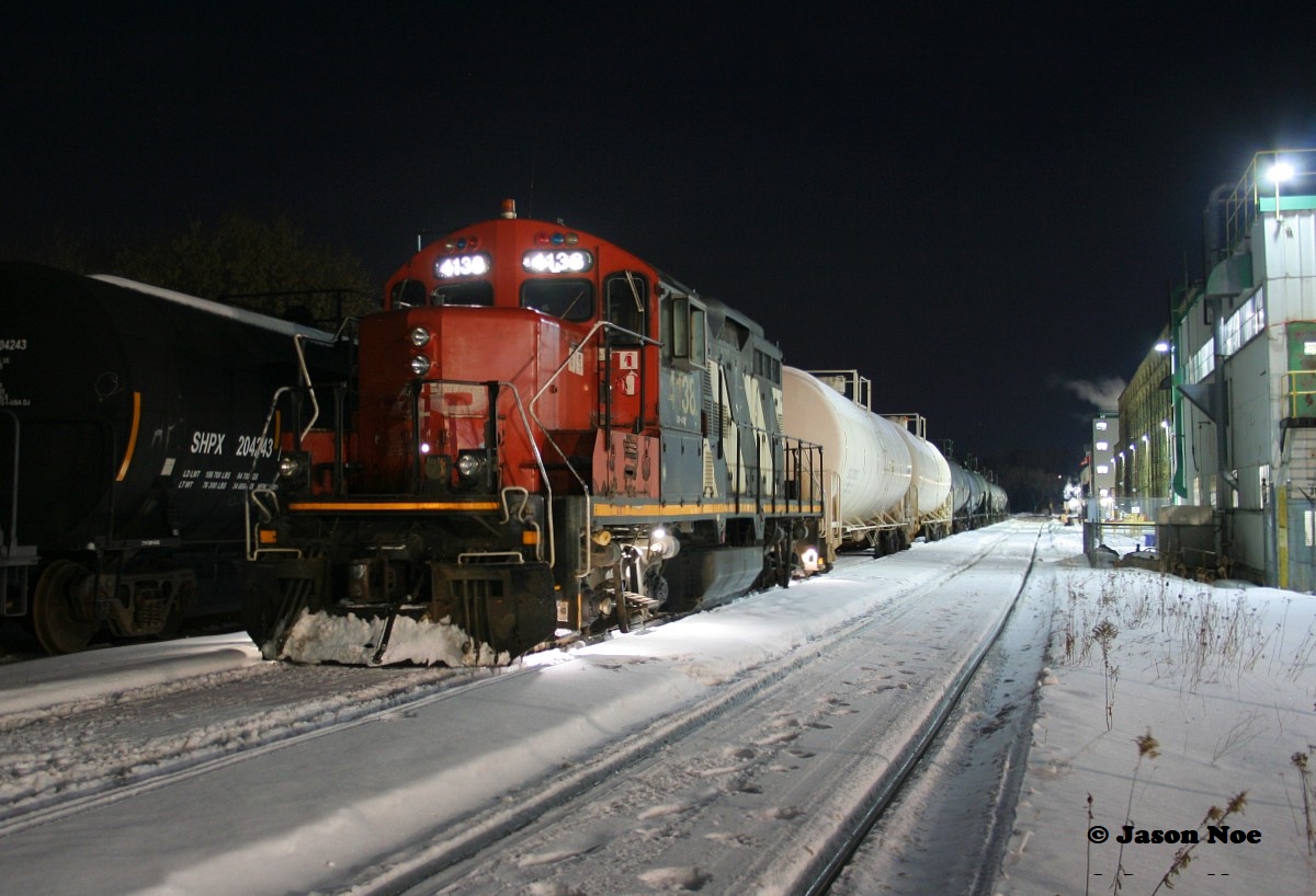 Railpictures.ca - Jason Noe Photo: So the story goes, the CN L566 Valentine’s Day edition had ...