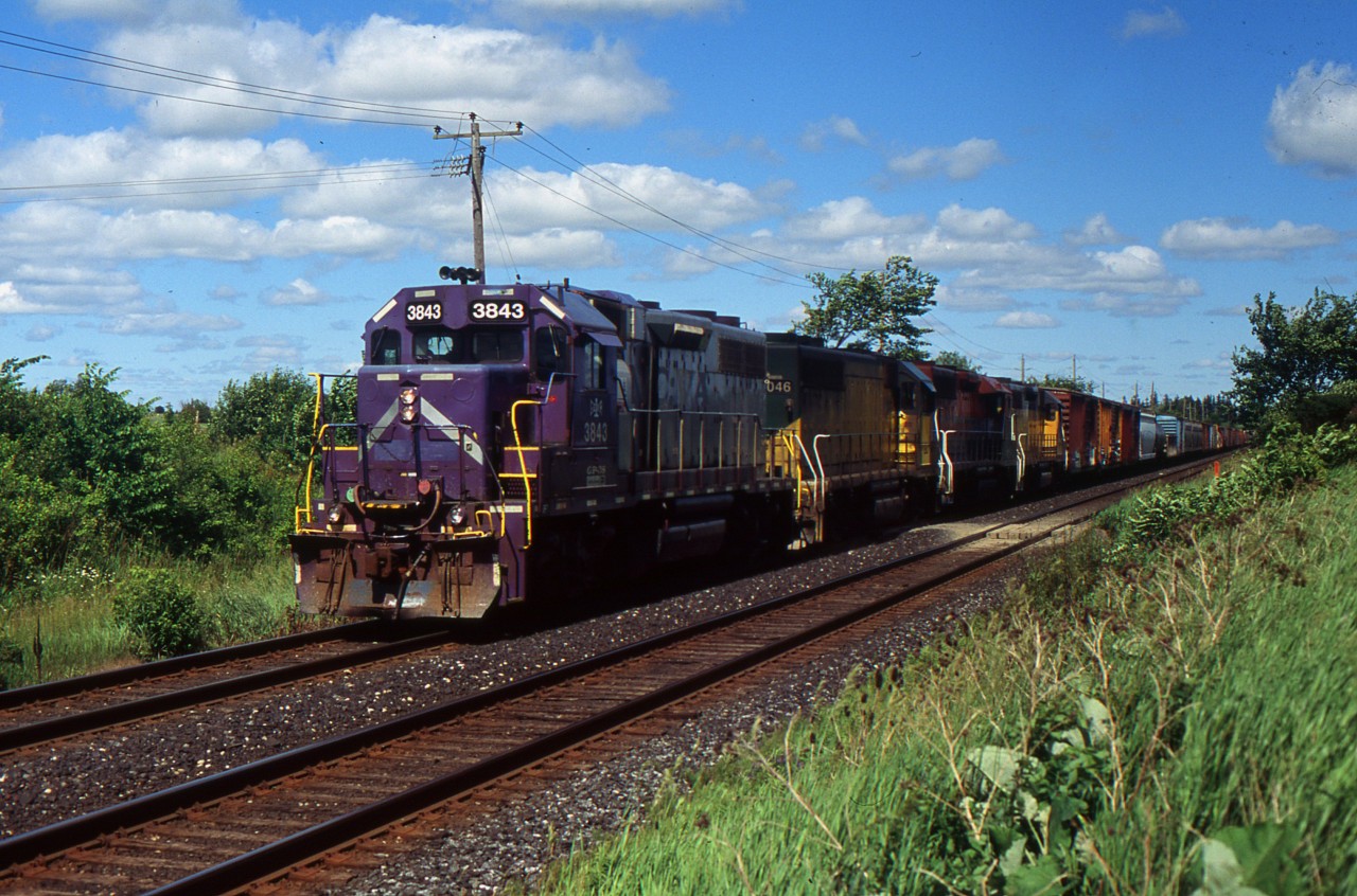 Railpictures.ca - Dean Brown Photo: GEXR 431 with GEXR 3843 through Credit on the CN Halton Sub ...