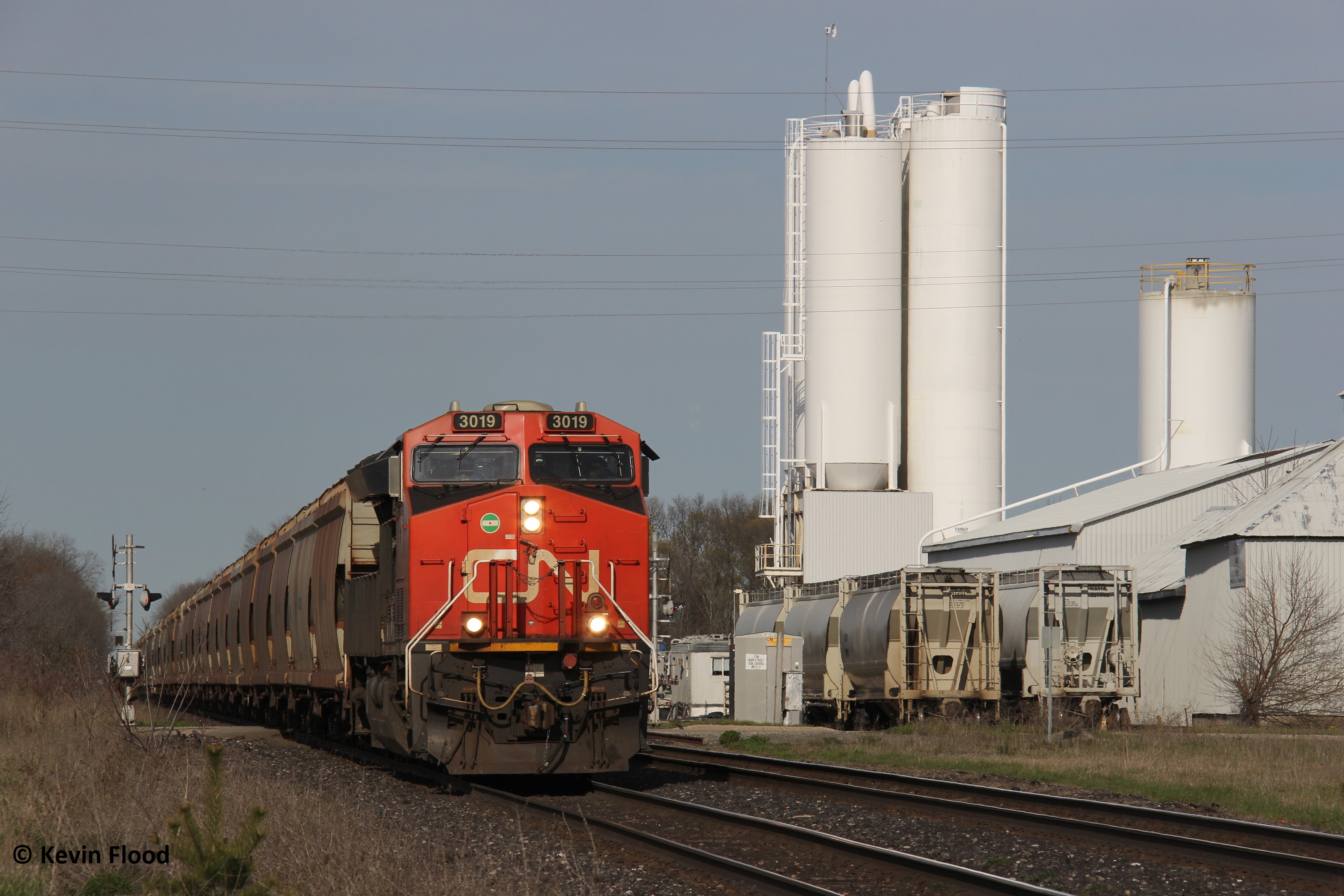 Railpictures.ca - Kevin Flood Photo: CN B731 is pictured westbound at Princeton, ON with CN 3019 ...