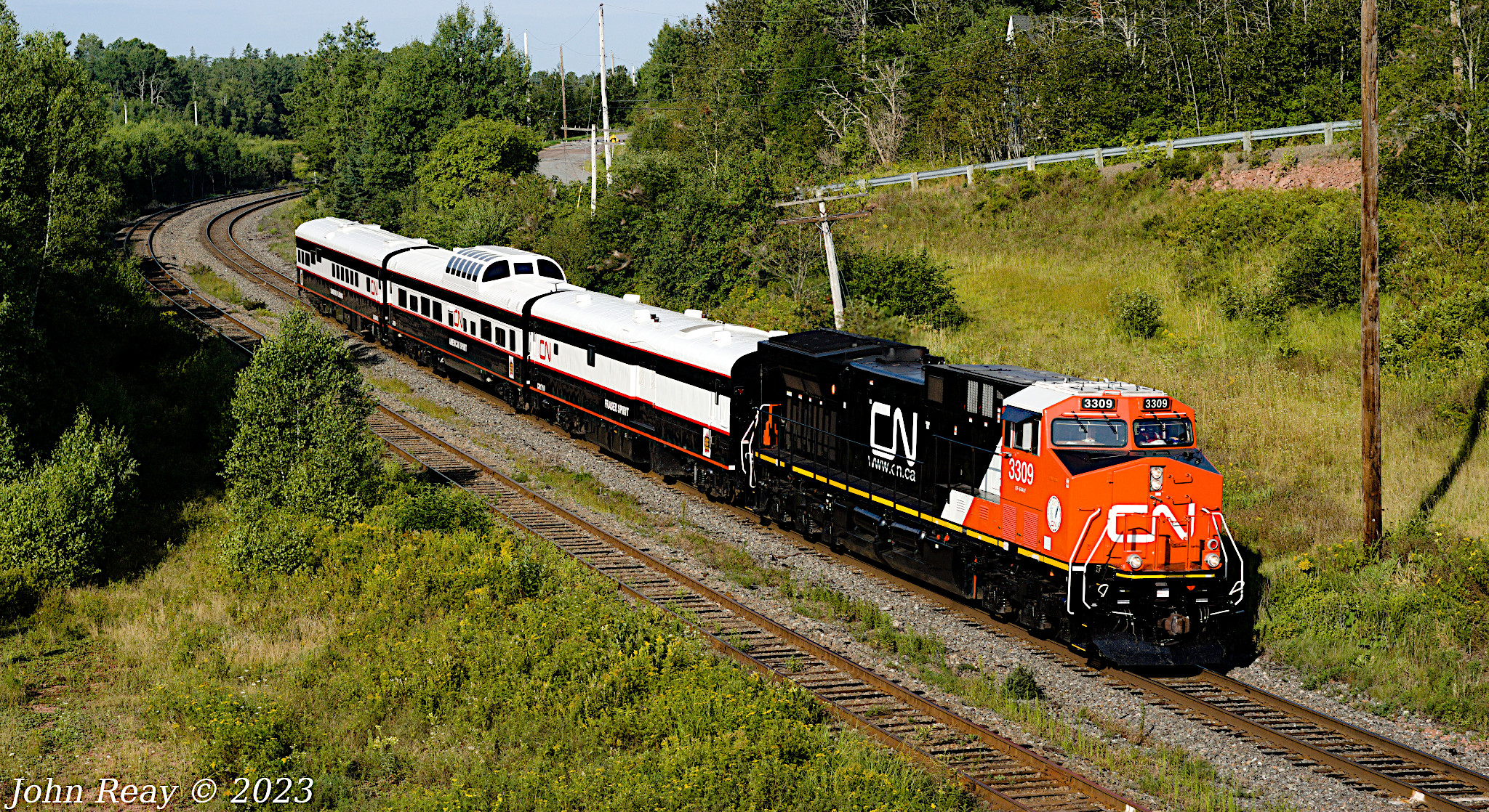 Railpictures.ca - John Reay Photo: Executive special P688 through Springhill Jct NS at 09:09 AT ...