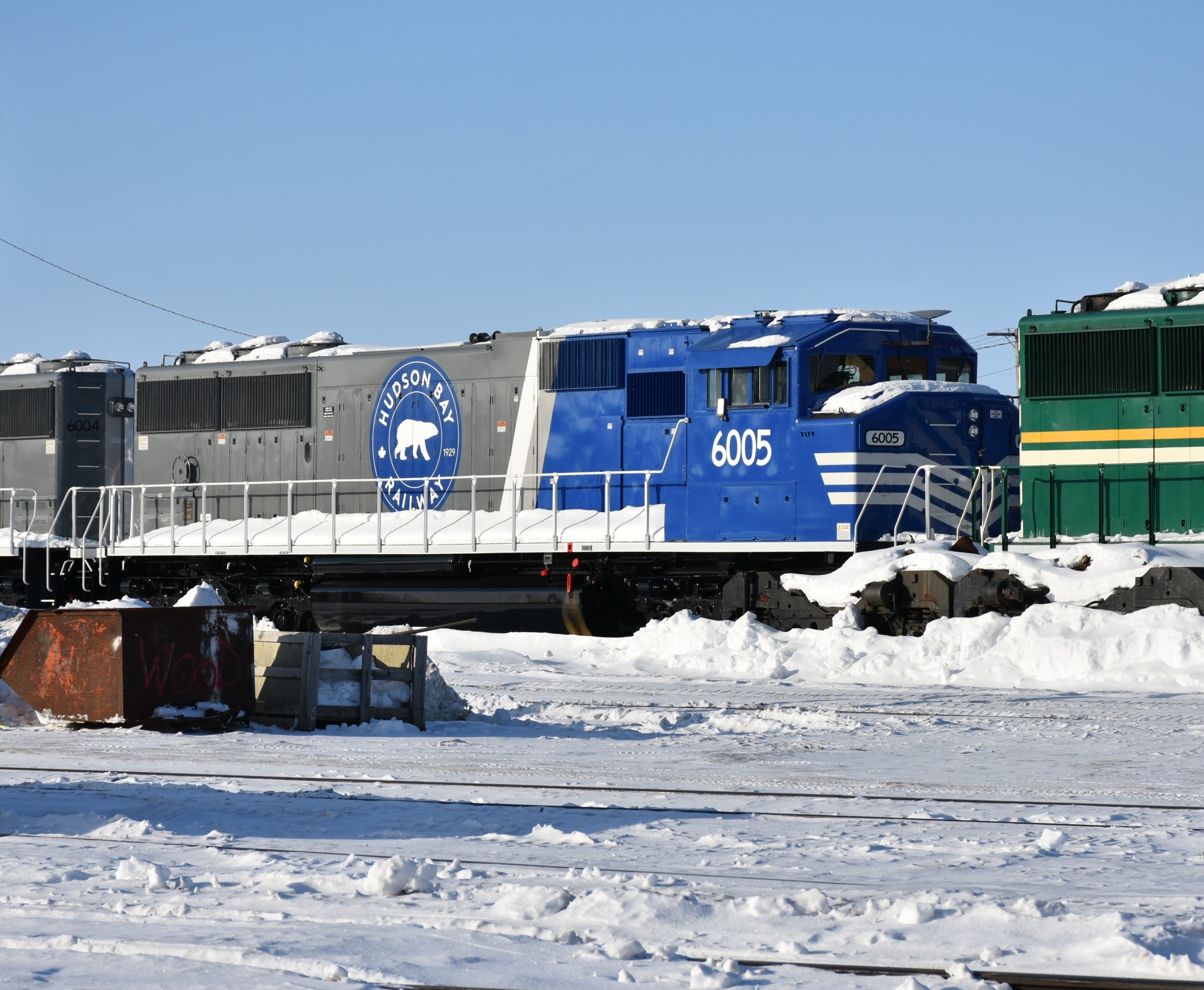 Railpictures.ca - Paul O'Shell Photo: HBRY 6005 SD60M (ex-UP) sits sandwiched between HBRY 6004 ...