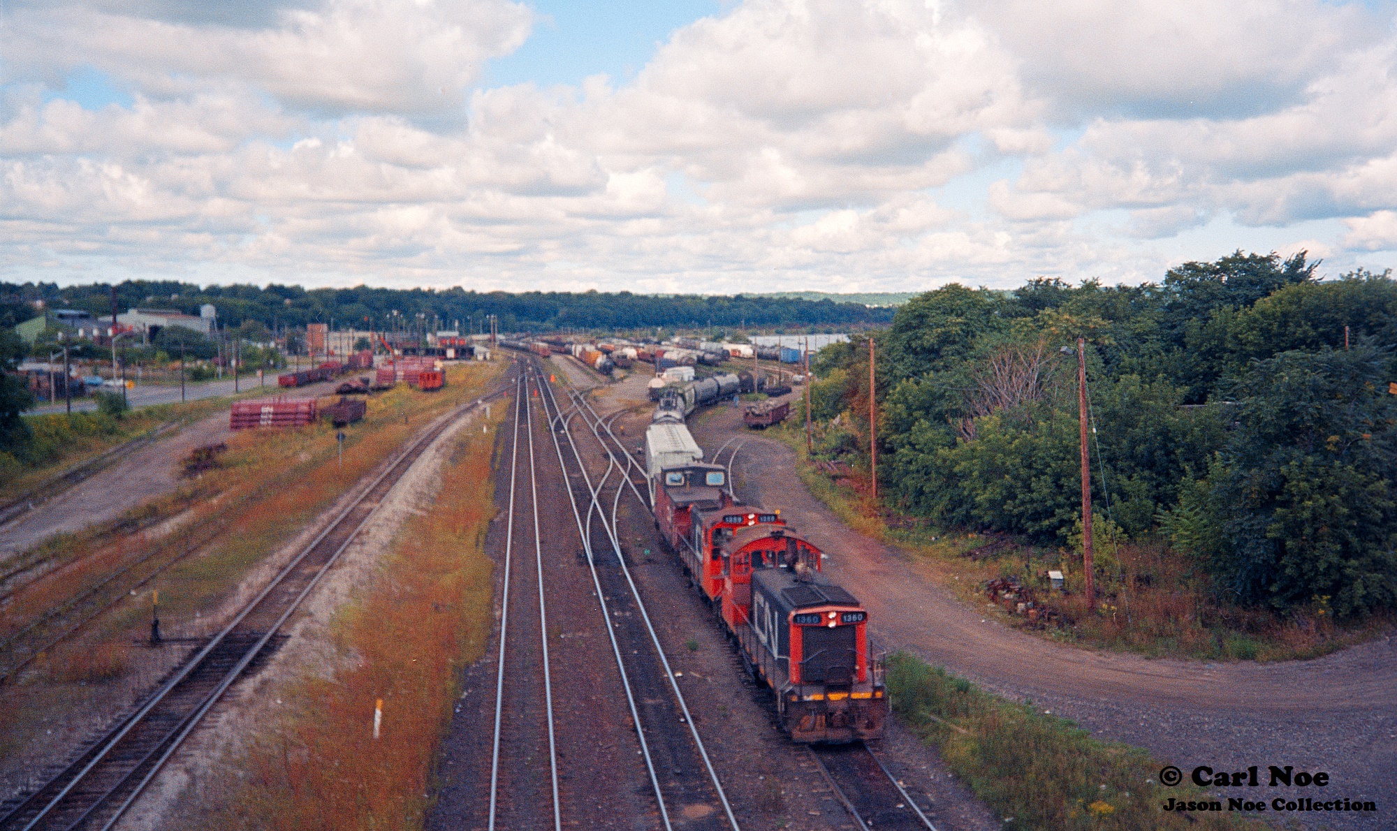 Railpictures.ca - Carl Noe (Collection of Jason Noe) Photo: In a scene that has since ...