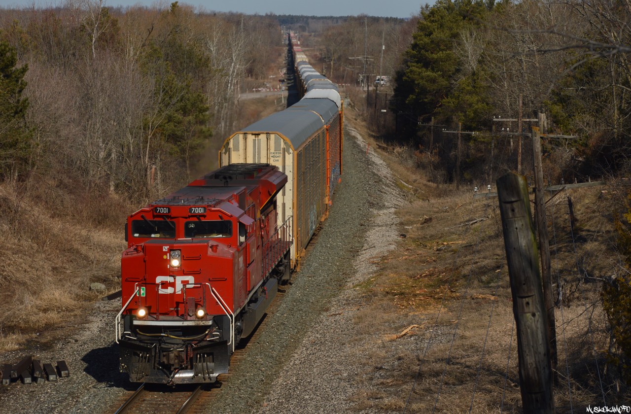 Railpictures.ca - MuskokaMoFo Photo: CP 7001 South seen here stretching through Spence pictured ...