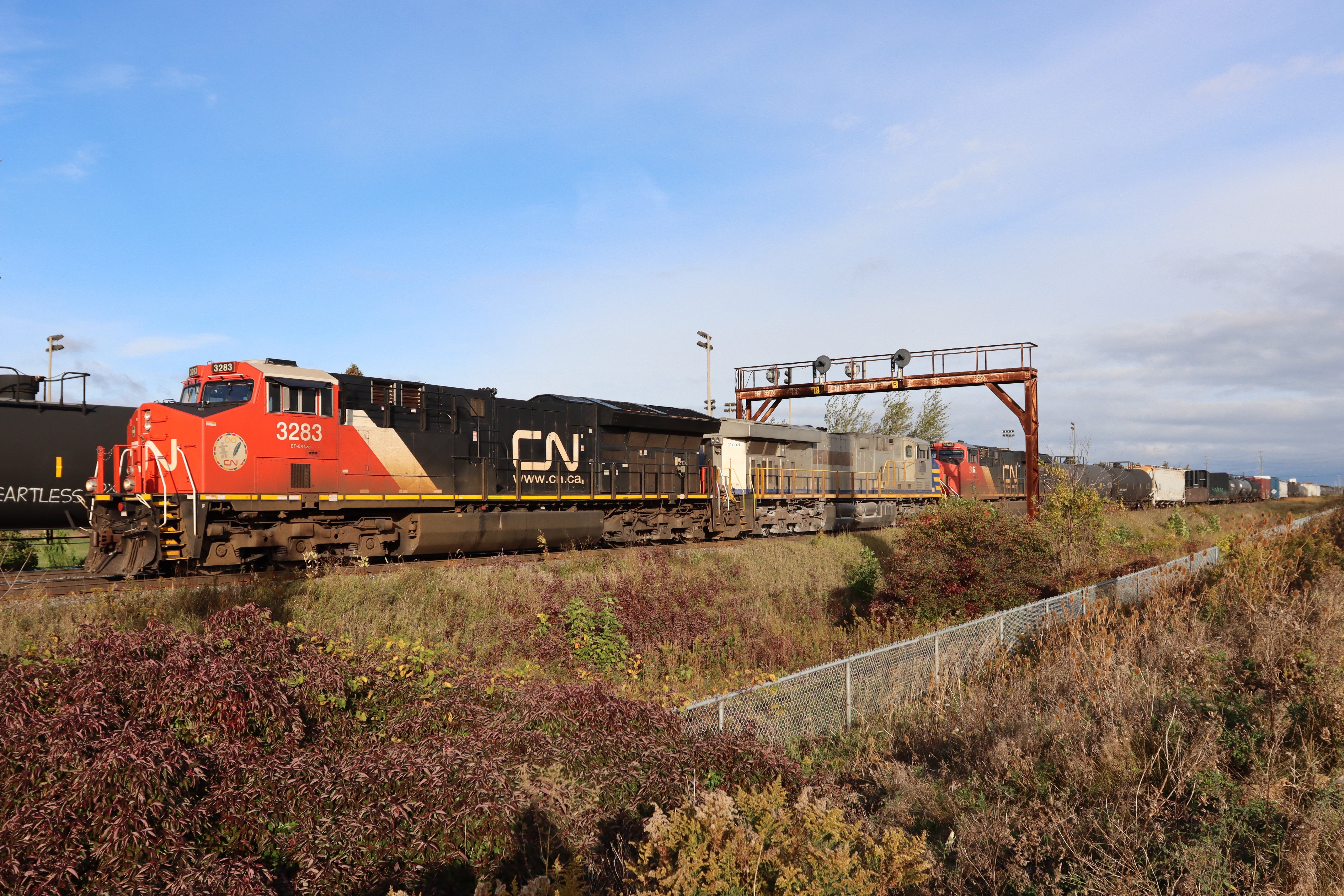 Railpictures.ca - Terry O'Shell Photo: A421 with CN 3283 CN 2758 and CN 2862 rolls by the first ...