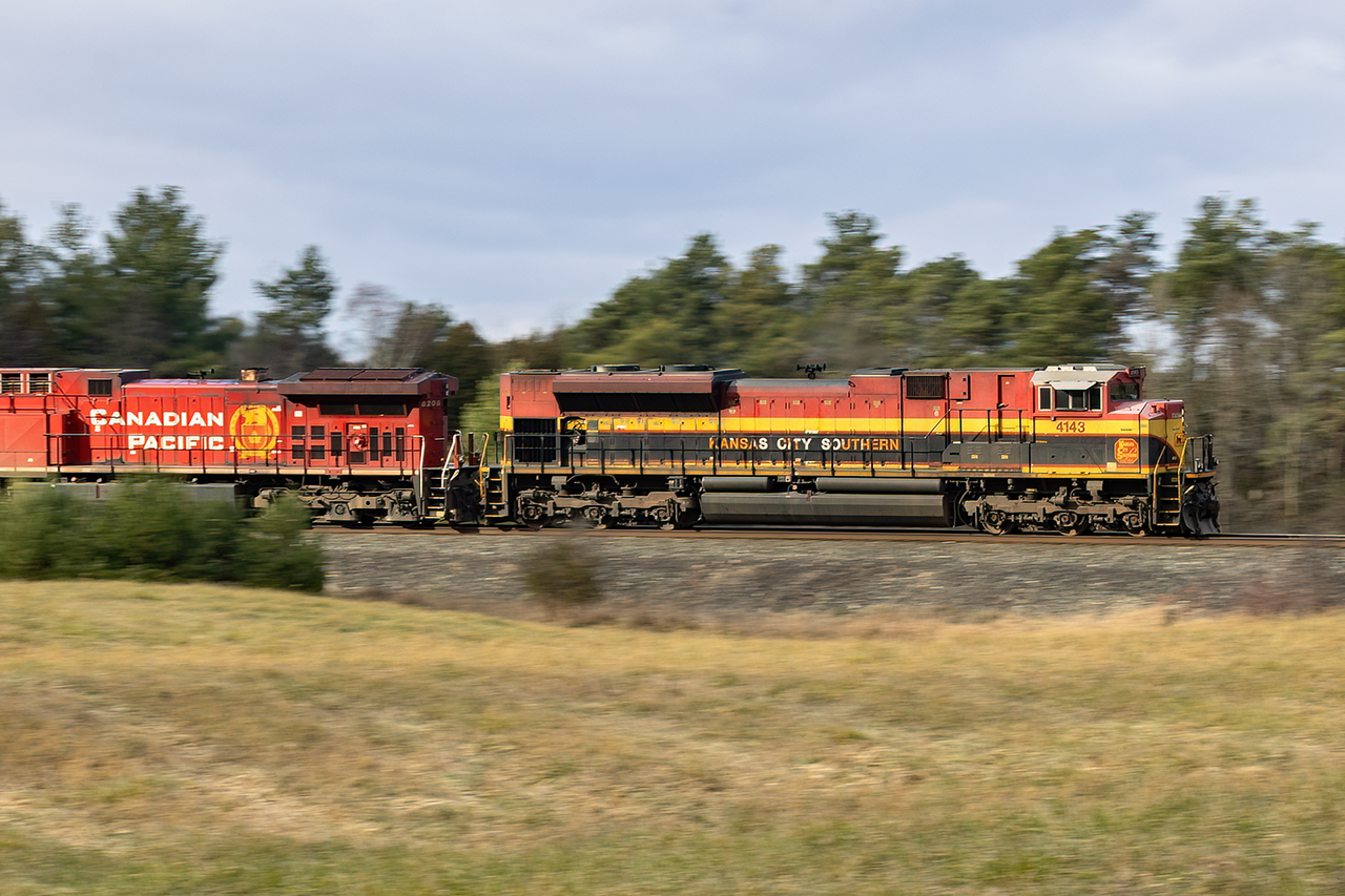 Railpictures.ca - David Brook Photo: KCS on CP; routine. KCS leading on CP? Still a novelty ...