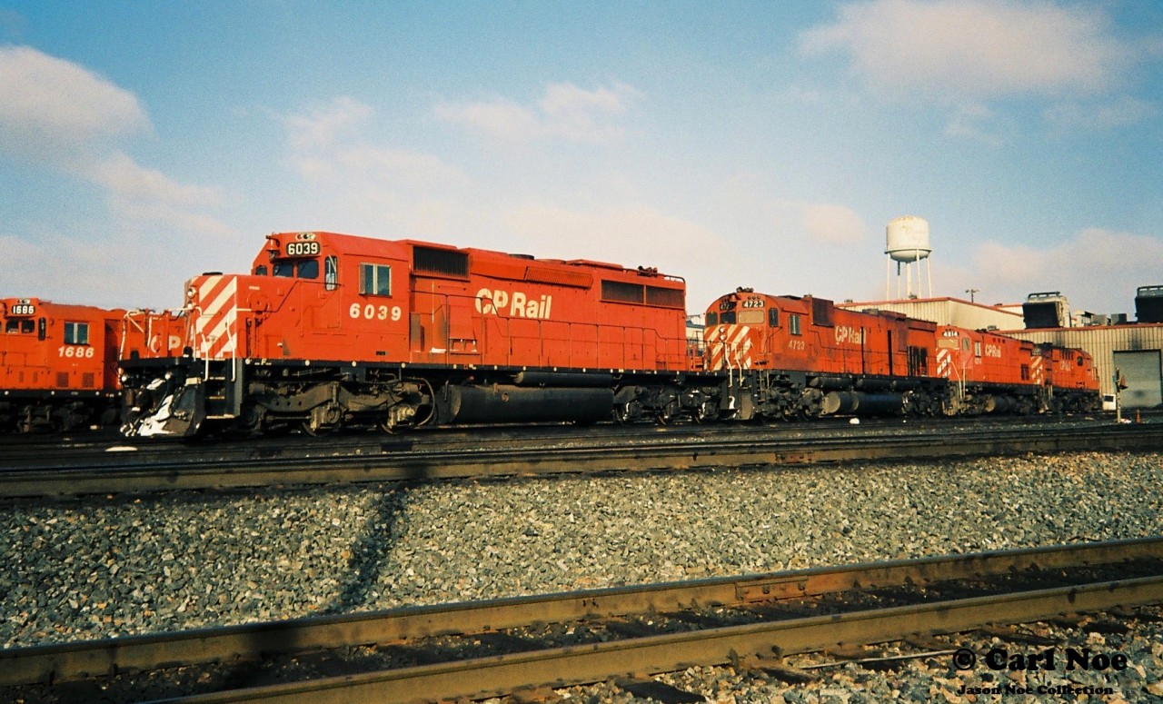 Railpictures.ca - Carl Noe (Collection of Jason Noe) Photo: CP SD40-2 6039, M-636 4723, C-424 ...