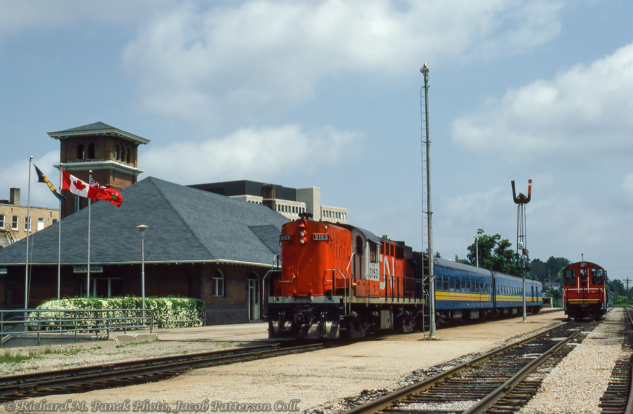 Railpictures.ca - Richard M. Panek Photo, Jacob Patterson Collection Photo: VIA Rail train 663 ...