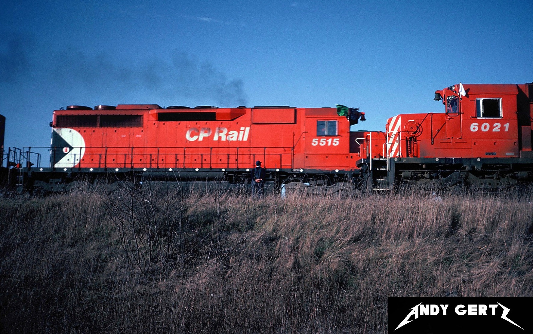 Railpictures.ca - Andy Gertz Photo: A CP westbound in the siding with SD40-2 6021 meets an ...