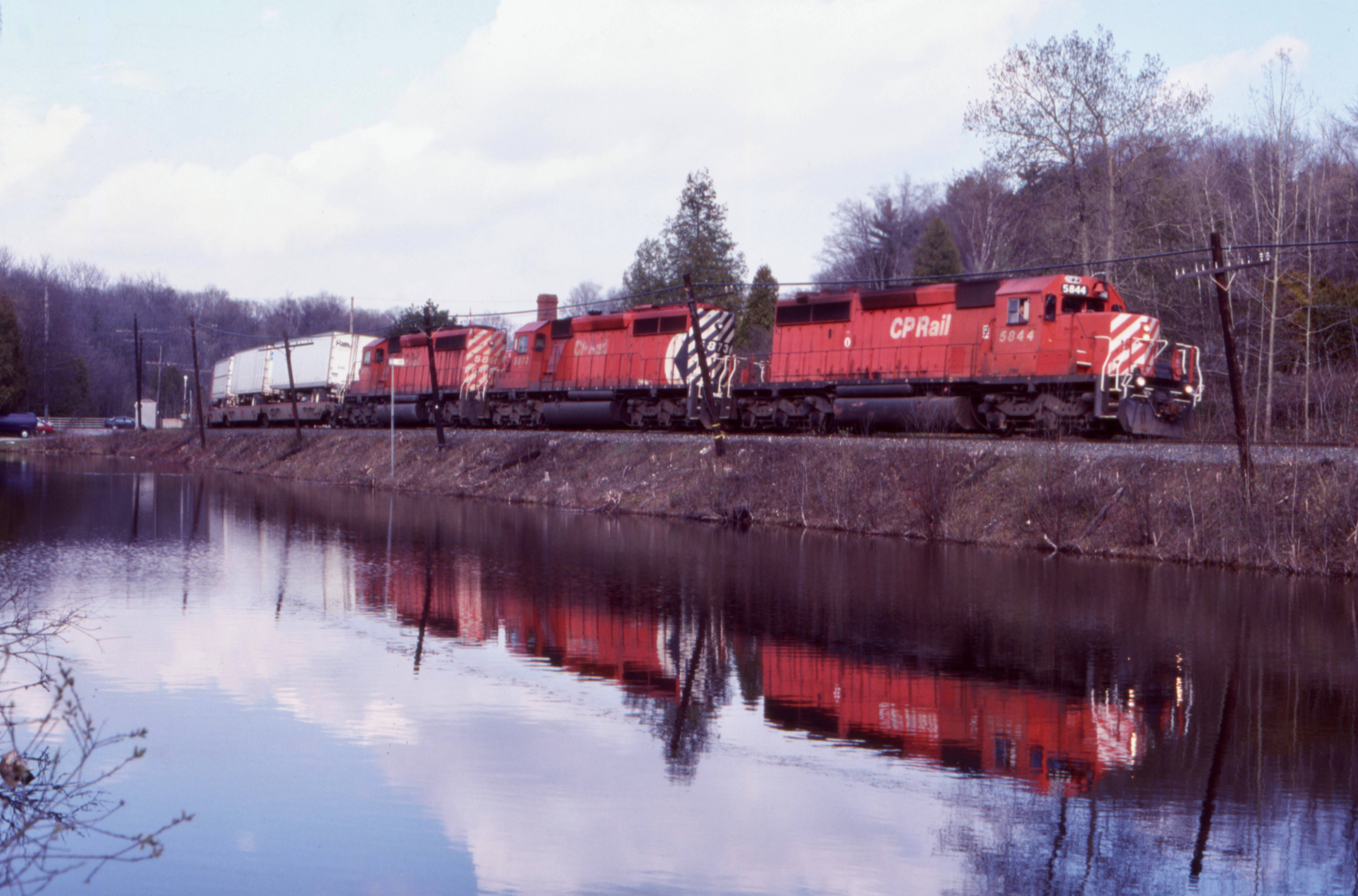 Railpictures.ca - Marcus W Stevens Photo: The pond at Campbellville was alway a popular location ...