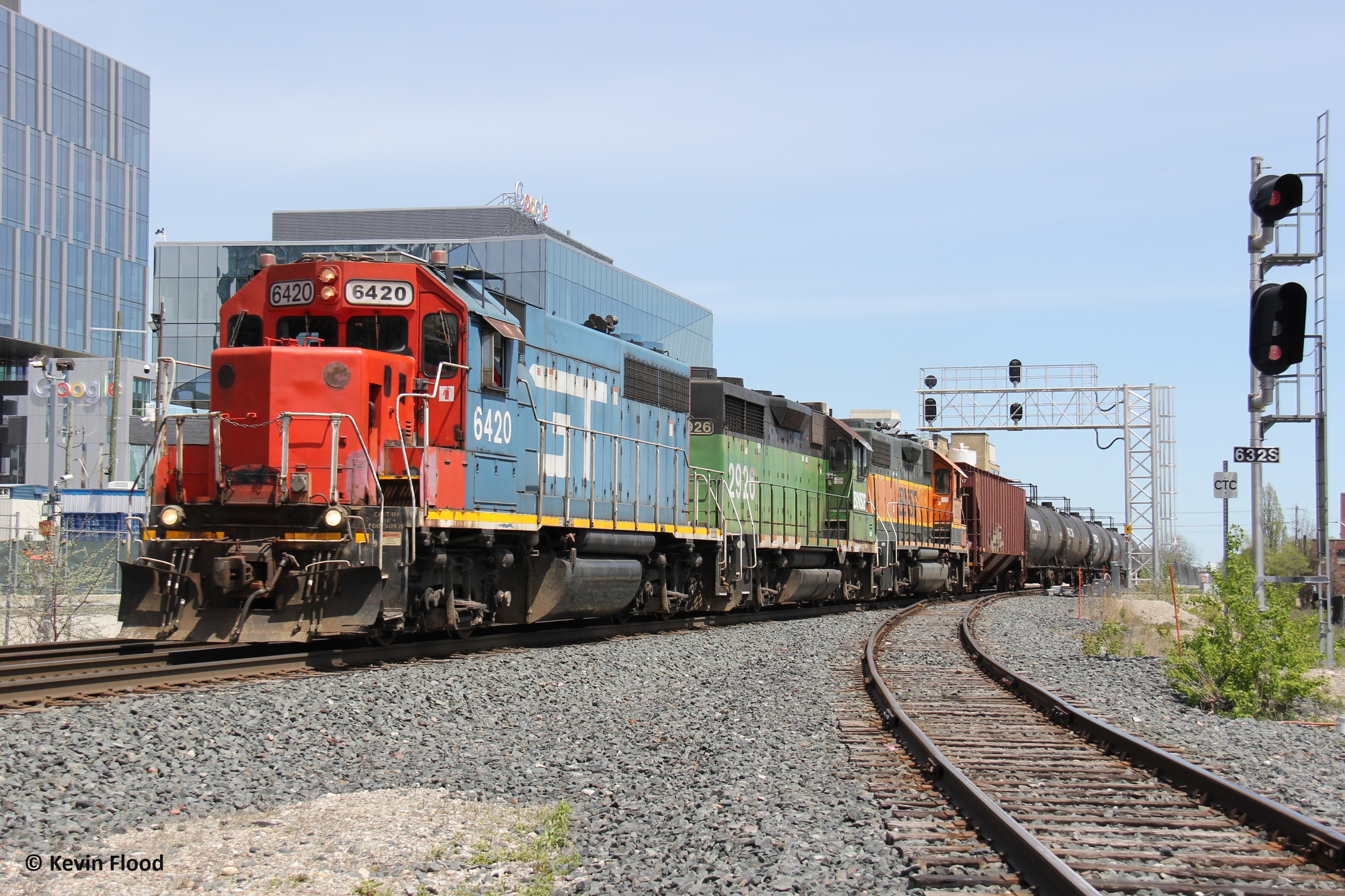 Railpictures.ca - Kevin Flood Photo: CN L568 begins its journey west towards Stratford with a ...