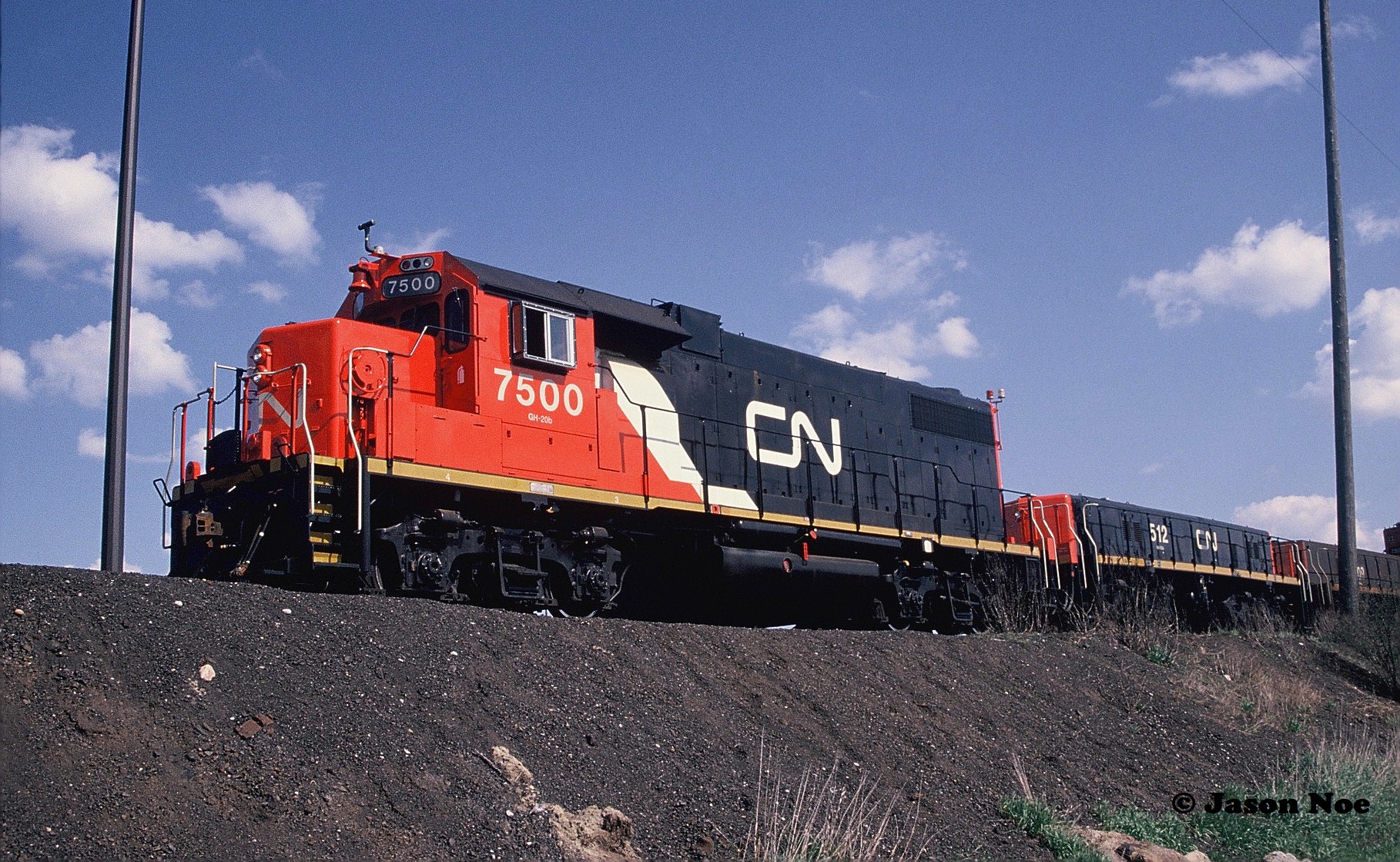 Railpictures.ca - Jason Noe Photo: Freshly repaired and repainted CN GP38-2 7500 and YBU-4m yard ...