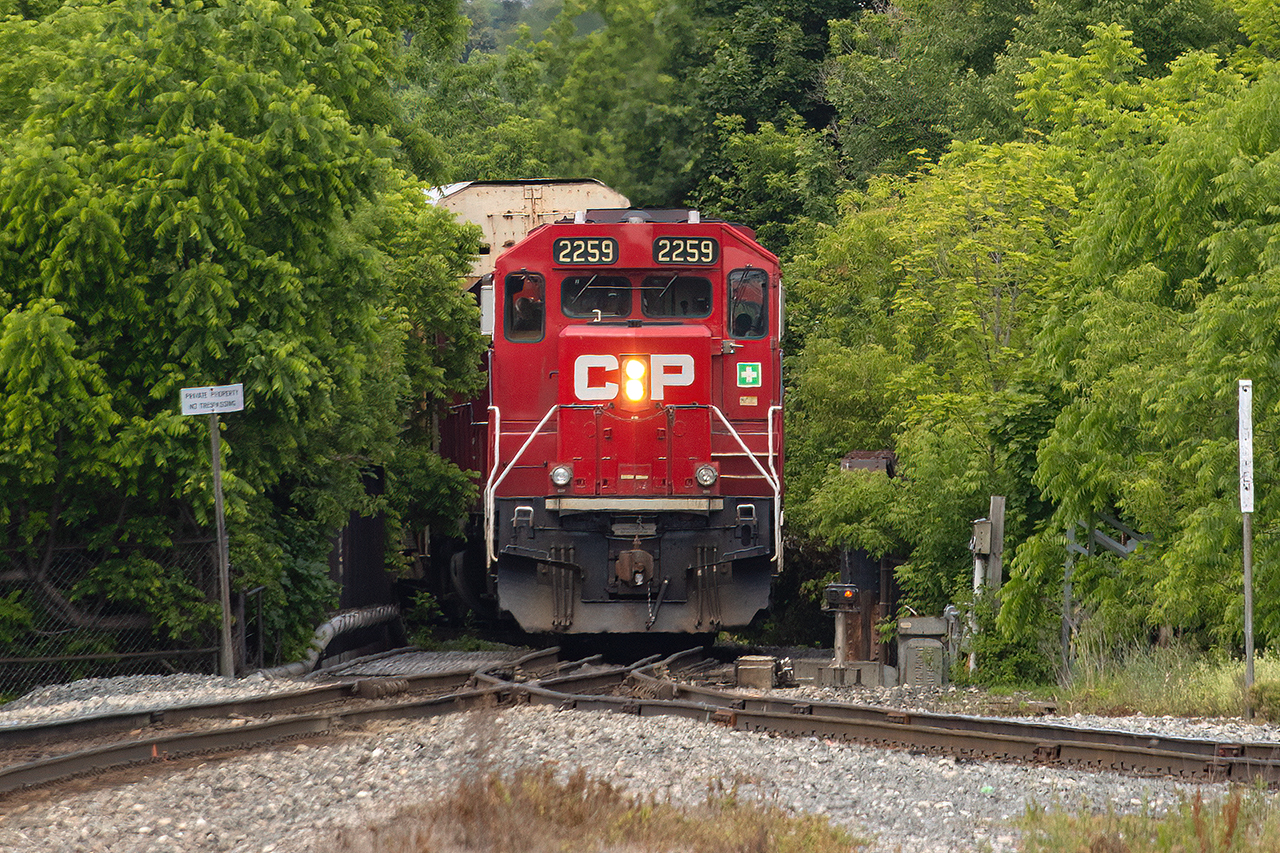 Railpictures.ca - David Brook Photo: Under the watchful eye of the Hgger, H72 sits stretched out ...