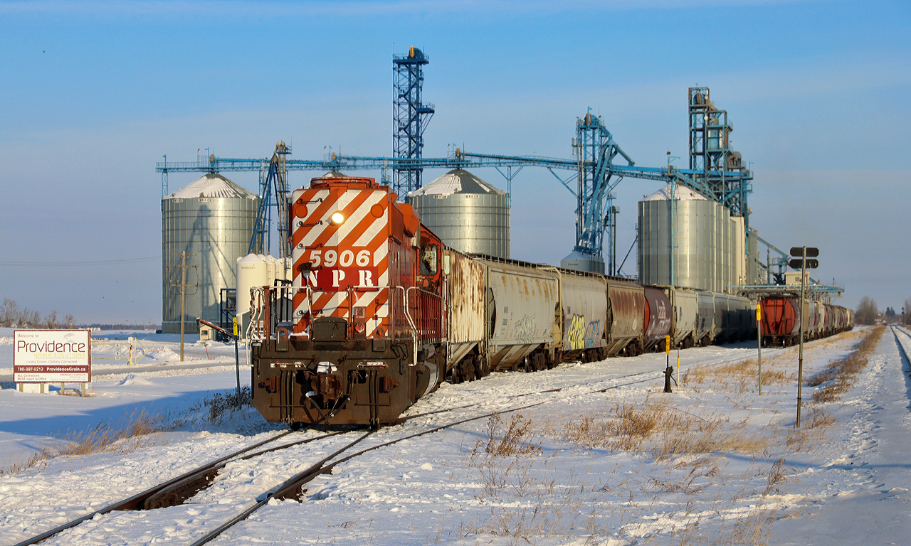 Railpictures.ca - colin arnot Photo: The resident switcher at the Providence Grain Gaudin ...