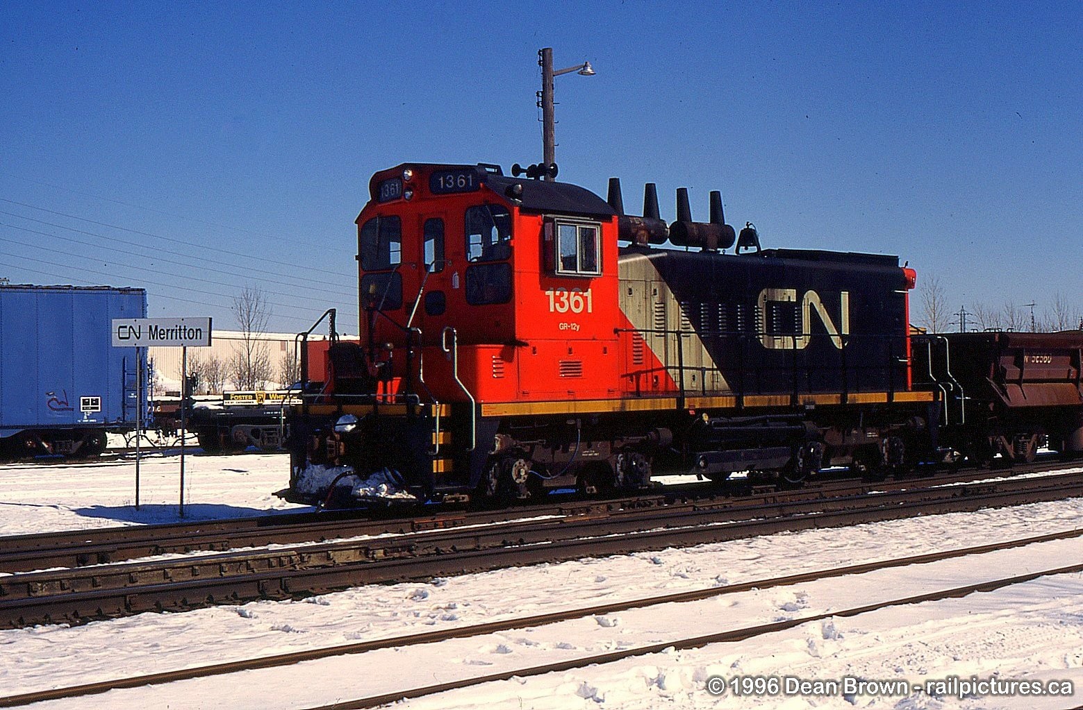 Railpictures.ca - Dean Brown Photo: CN 549 with CN SW1200RS 1361 arrived from Niagara Falls and ...