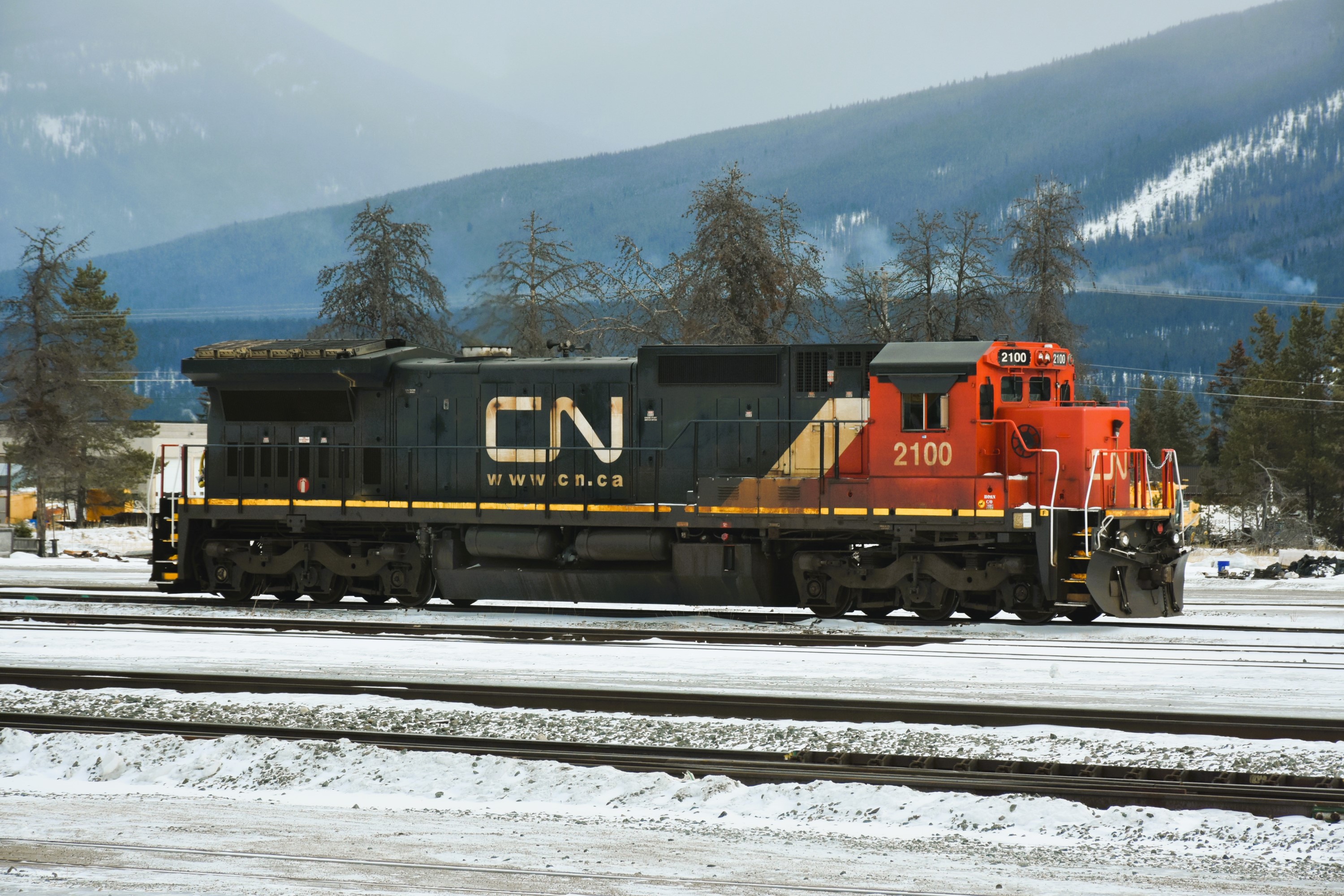 Railpictures.ca - Paul O'Shell Photo: Training Mode CN 2100 sits in the yard at Jasper, AB on ...