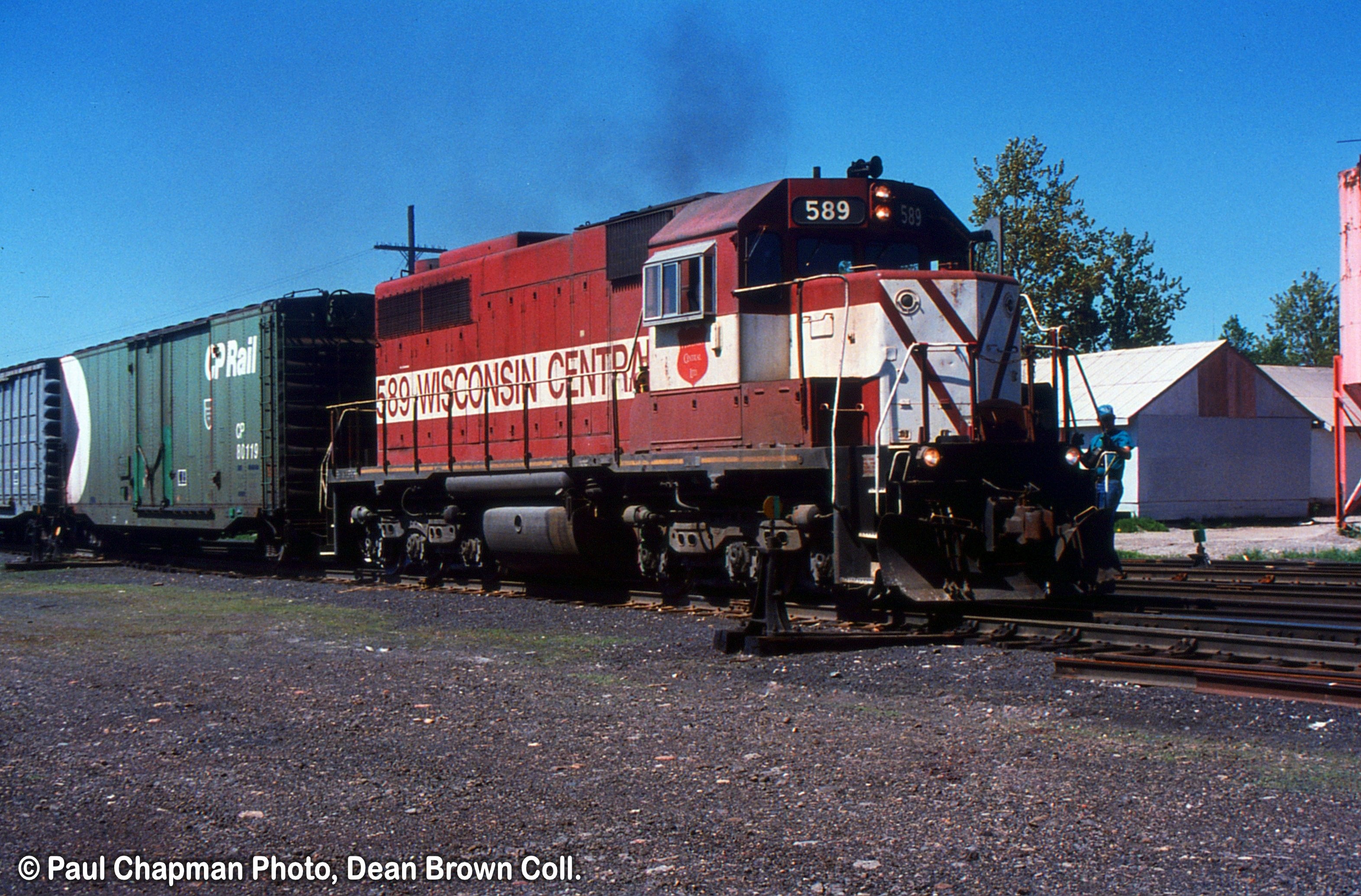 Railpictures.ca - Paul Chapman Photo, Dean Brown Collection Photo: WC SDL39 589 arrives at Sault ...