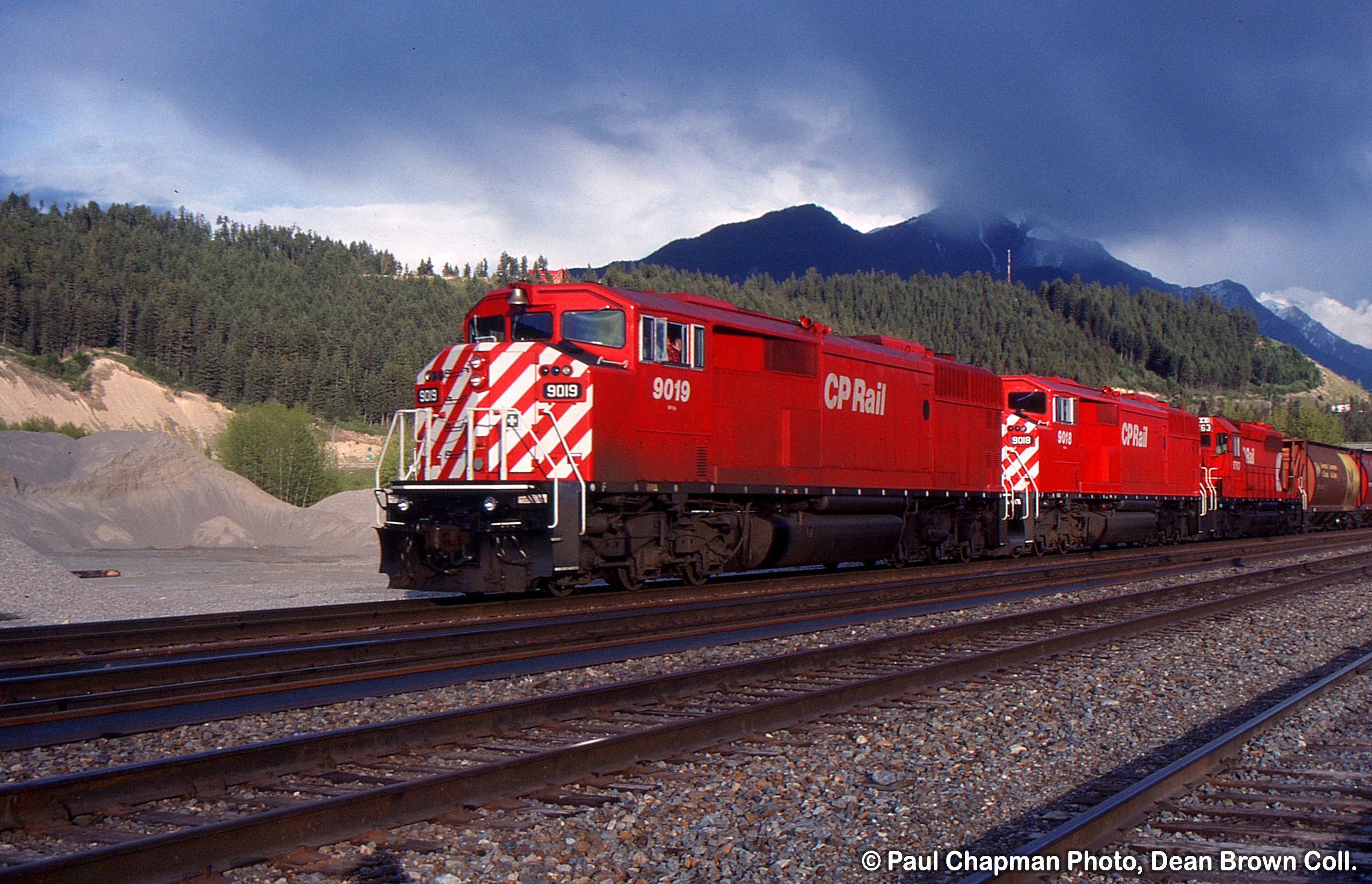 Railpictures.ca - Paul Chapman Photo, Dean Brown Coll. Photo: CP Westbound with CP SD40-2F 9019 ...