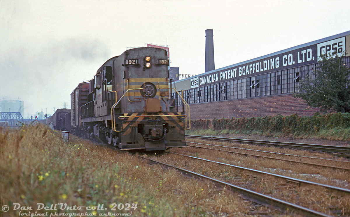 Railpictures.ca - unknown, Dan Dell'Unto coll. Photo: Canadian Pacific RSD17 8921, the “Empress ...