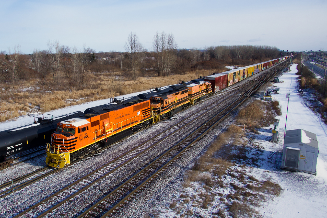Railpictures.ca - Michael Berry Photo: SLR 520 is arriving at CN’s Southwark Yard with heritage ...
