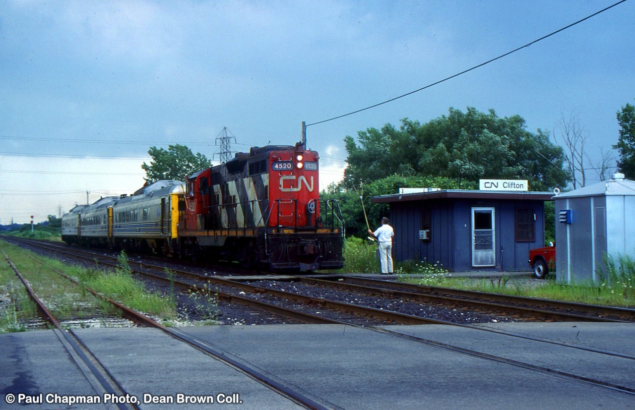 Railpictures.ca - Paul Chapman Photo, Dean Brown Coll. Photo: VIA 640 with CN GP9 4520 leaving ...