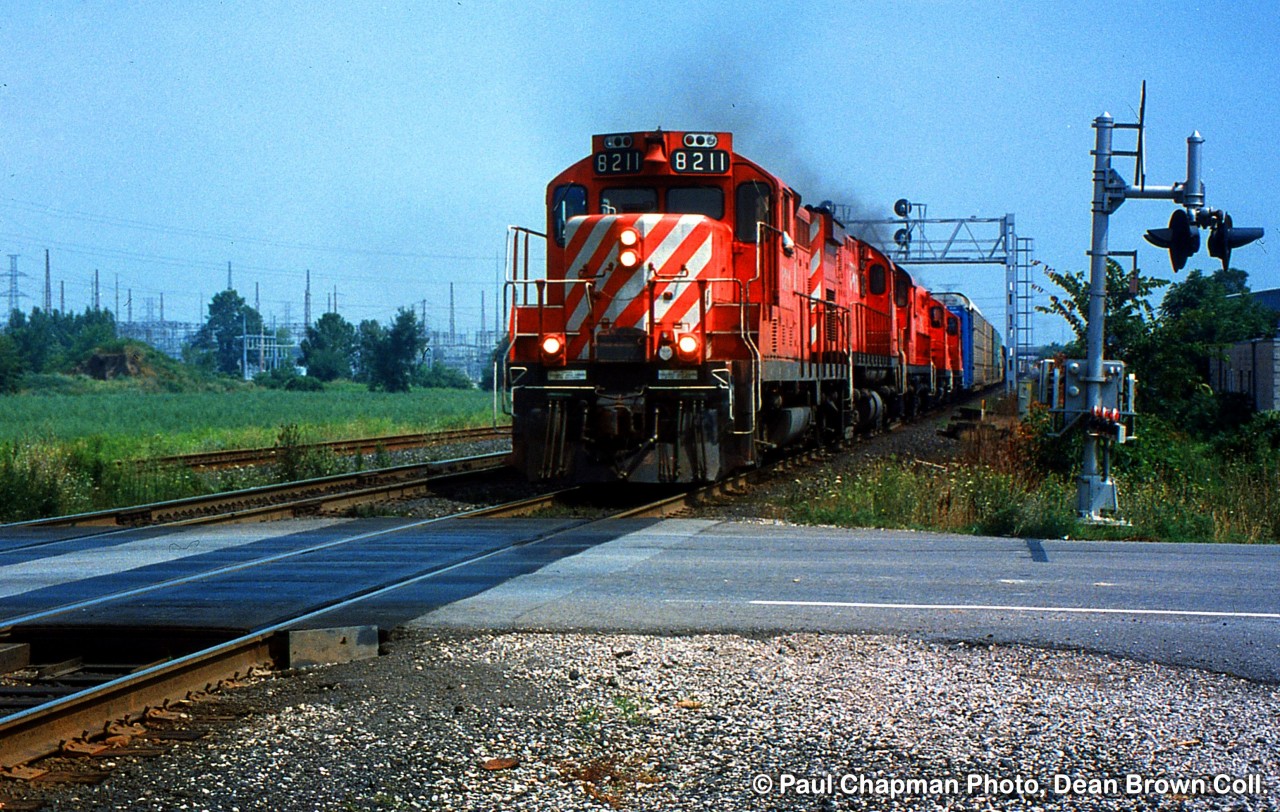 Railpictures.ca - Paul Chapman Photo, Dean Brown Coll. Photo: CP 522 with CP GP9u 8211 at King ...