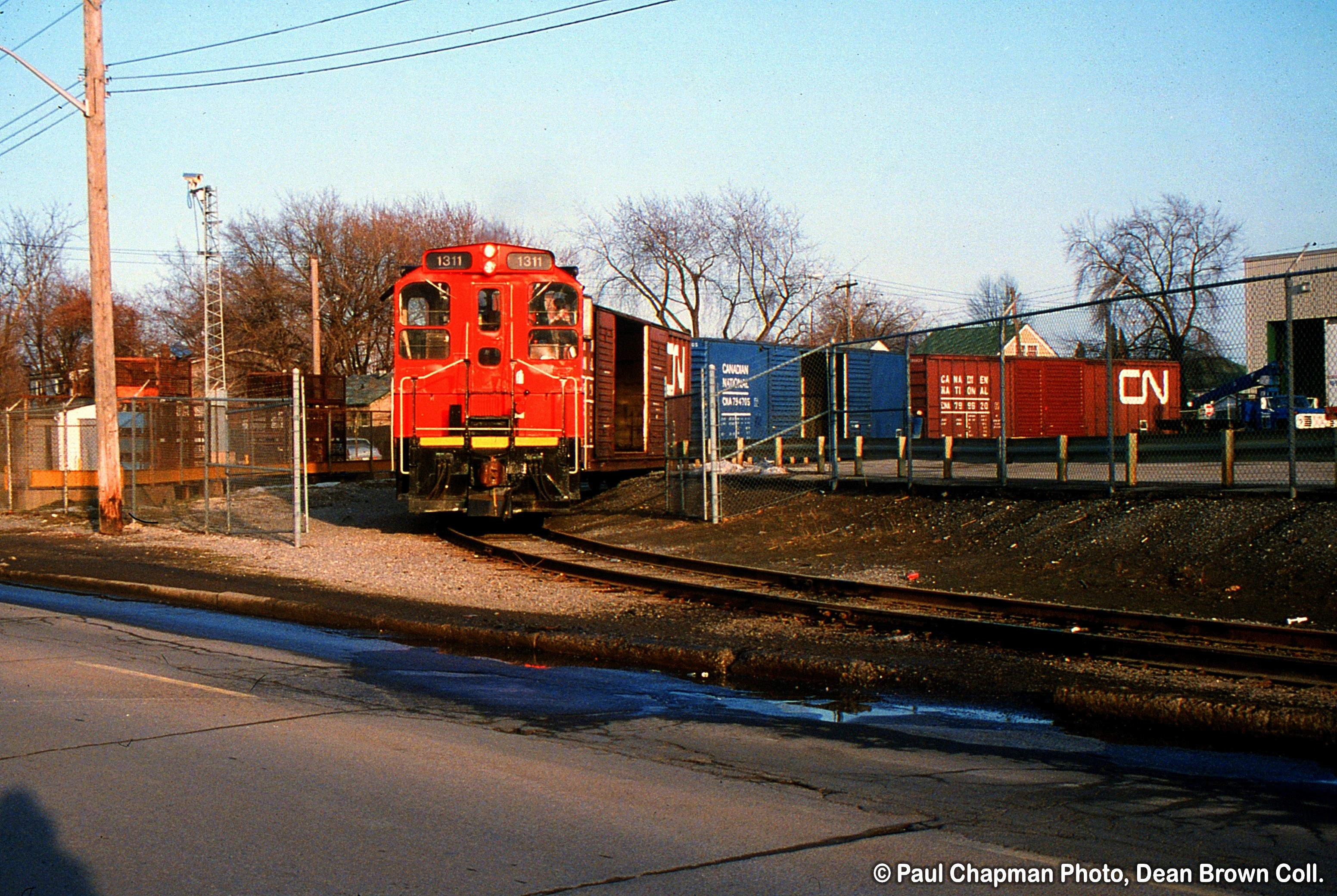 Railpictures.ca - Paul Chapman Photo, Dean Brown Coll. Photo: CN 550 with CN SW1200RS 1311 ...