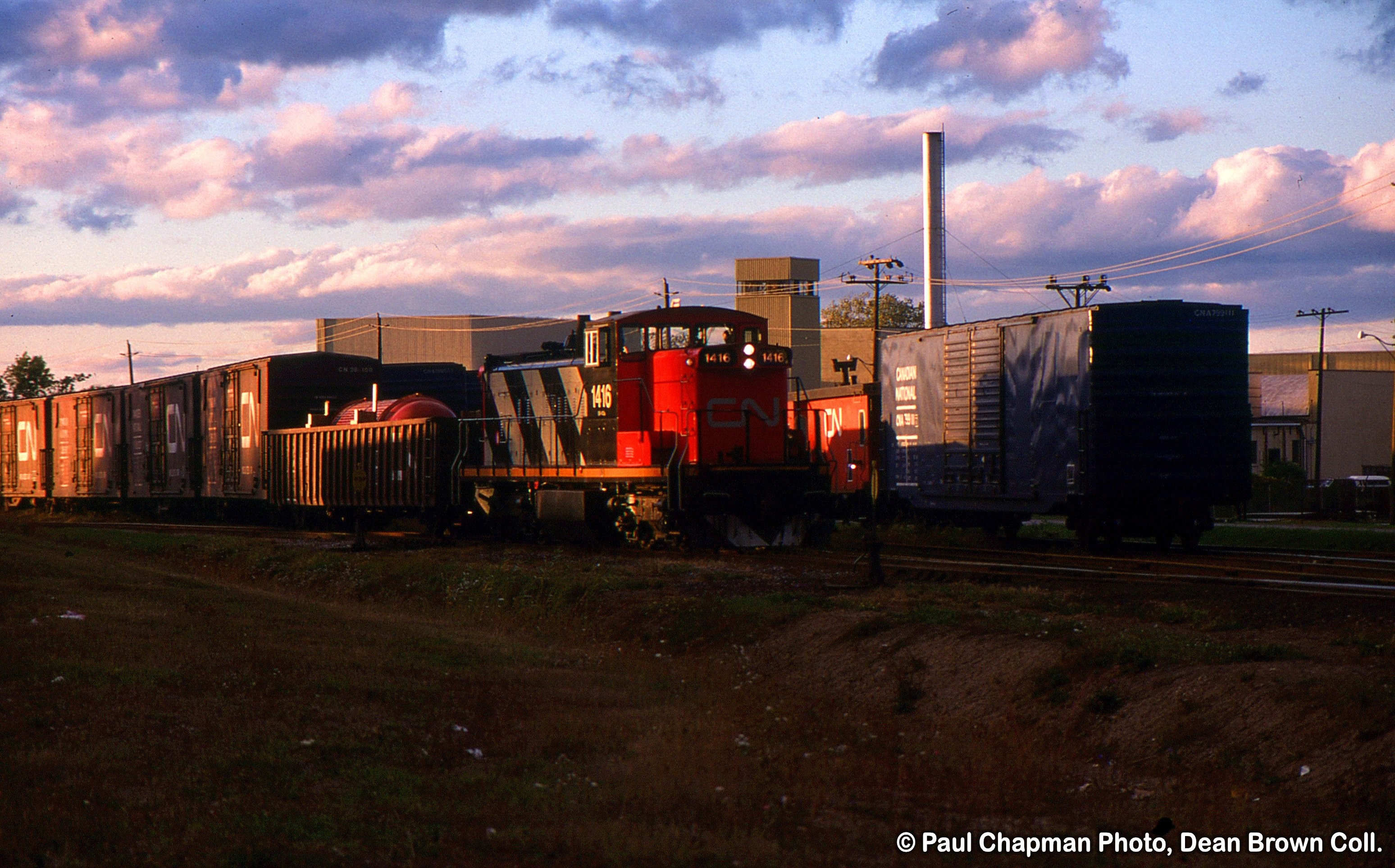 Railpictures.ca - Paul Chapman Photo, Dean Brown Coll. Photo: CN 551 with CN GMD1u 1416 working ...
