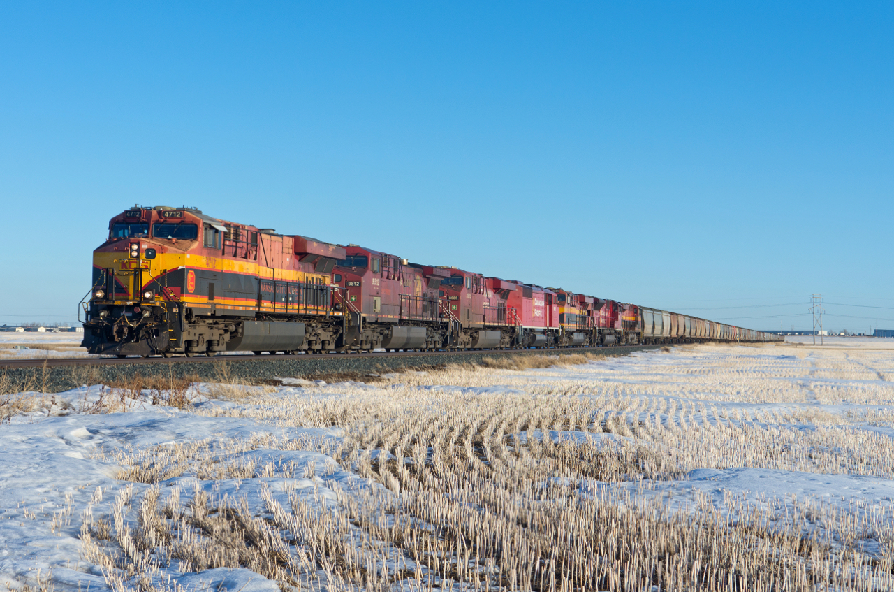 Railpictures.ca - Matt Watson Photo: KCSM 4712 leads a good collection of power (including SD40 ...