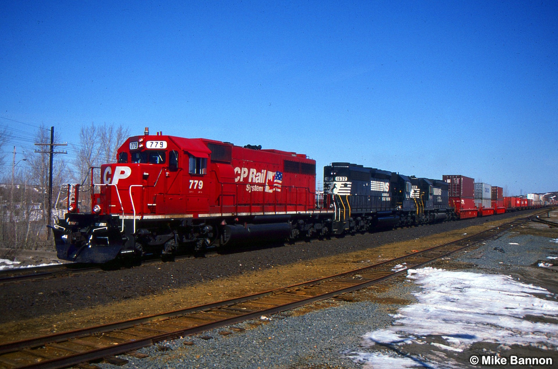 Railpictures.ca - Mike Bannon Photo: CP 779 with 2 ex-NS high nose SD40′s in tow which CP ...