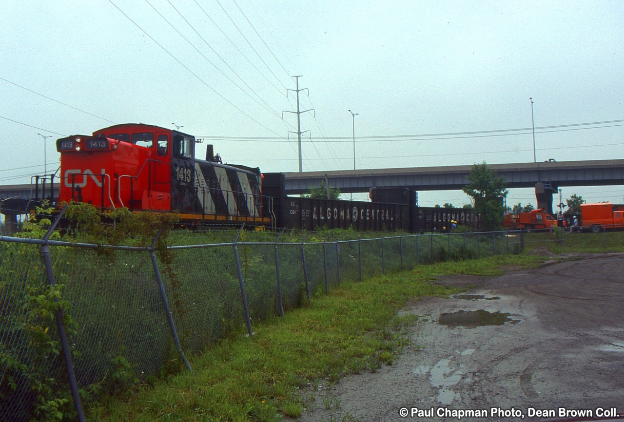 Railpictures.ca - Paul Chapman Photo, Dean Brown Coll. Photo: CN GMD1u 1413 on the CN Lakeshore ...