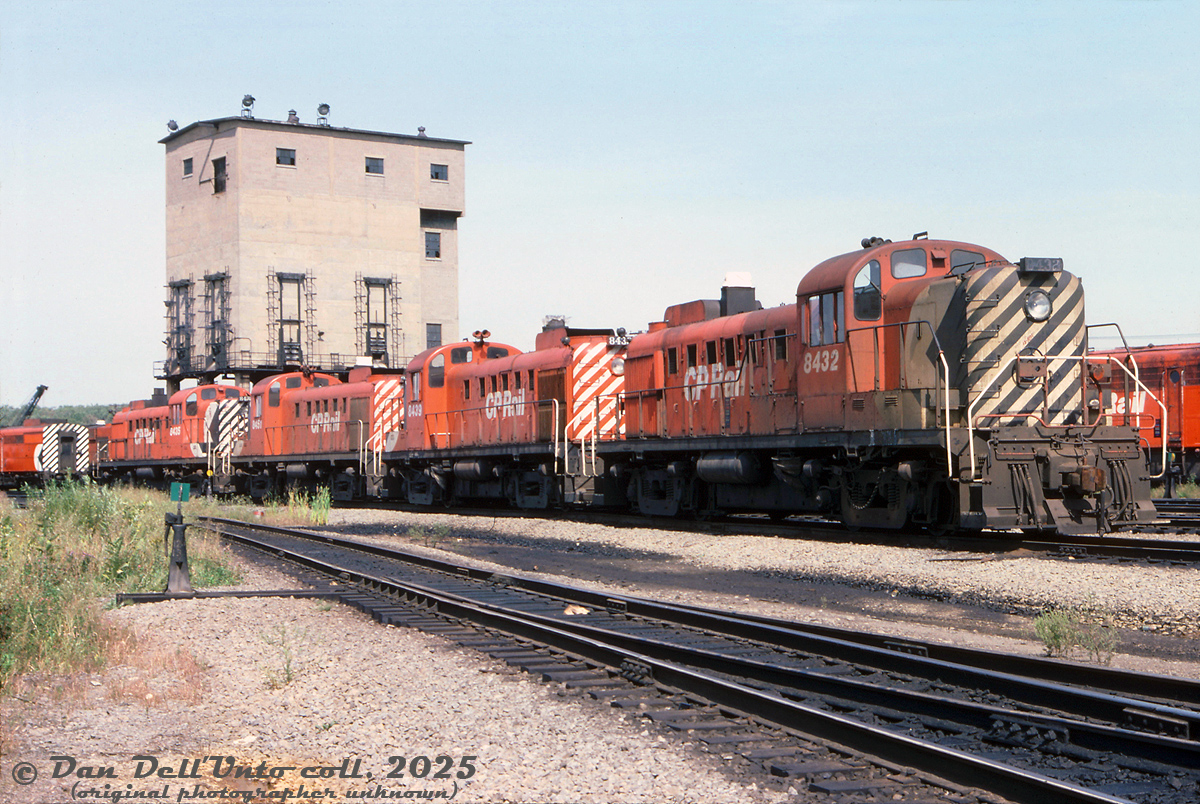 Railpictures.ca - unknown, Dan Dell'Unto coll. Photo: More first-generation MLW power stored at ...