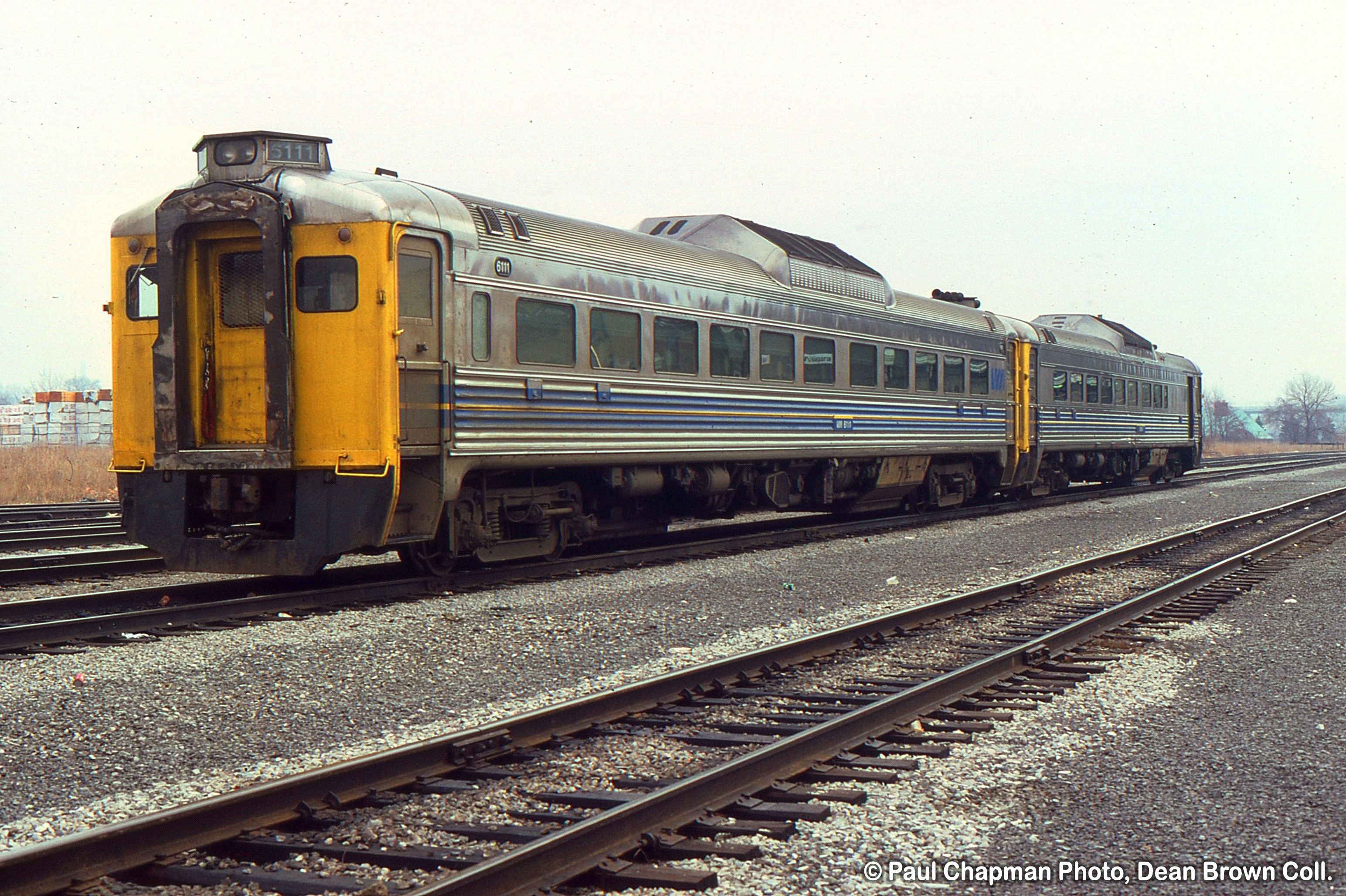 Railpictures.ca - Paul Chapman Photo, Dean Brown Coll. Photo: VIA RDC-2 6204 and VIA RDC-1 6111 ...