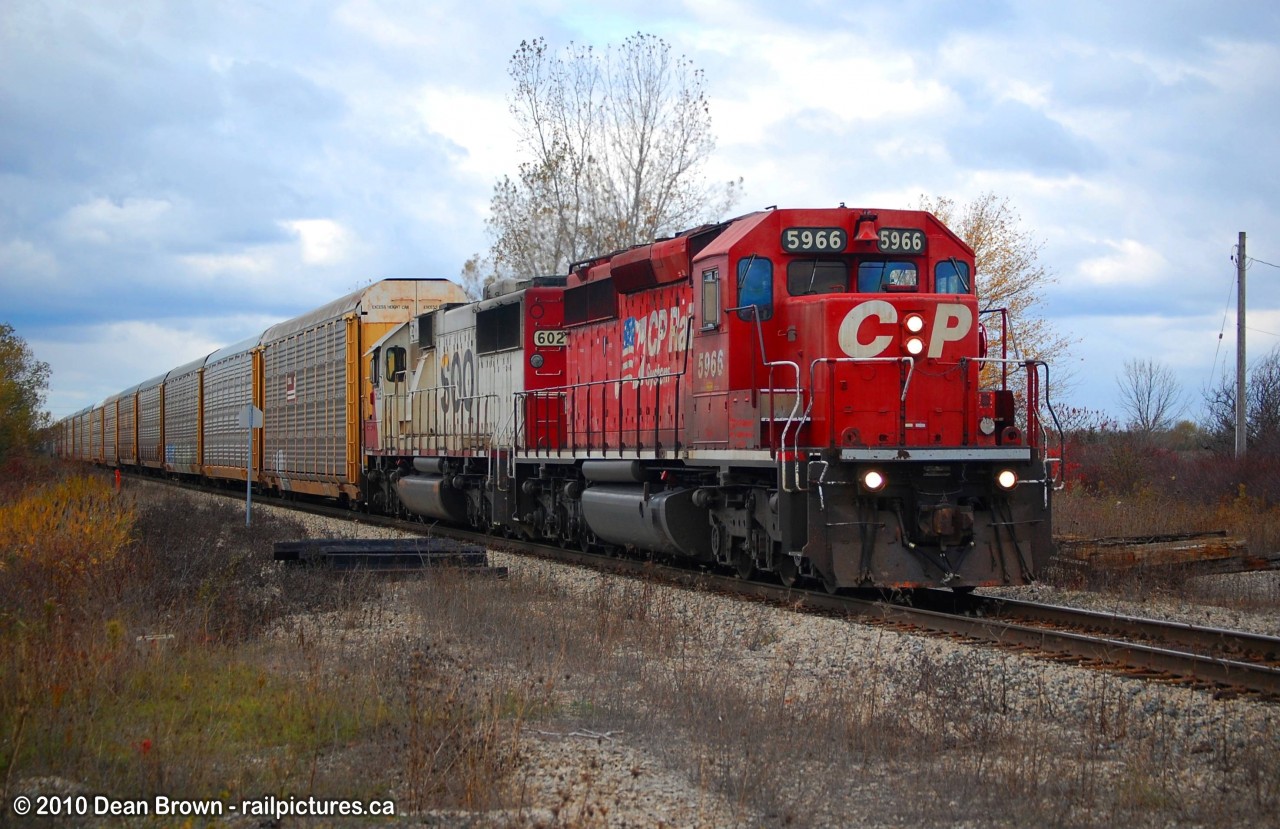 Railpictures.ca - Dean Brown Photo: 246 with CP SD40-2 5966 and SOO SD60 6025 Departing Welland ...