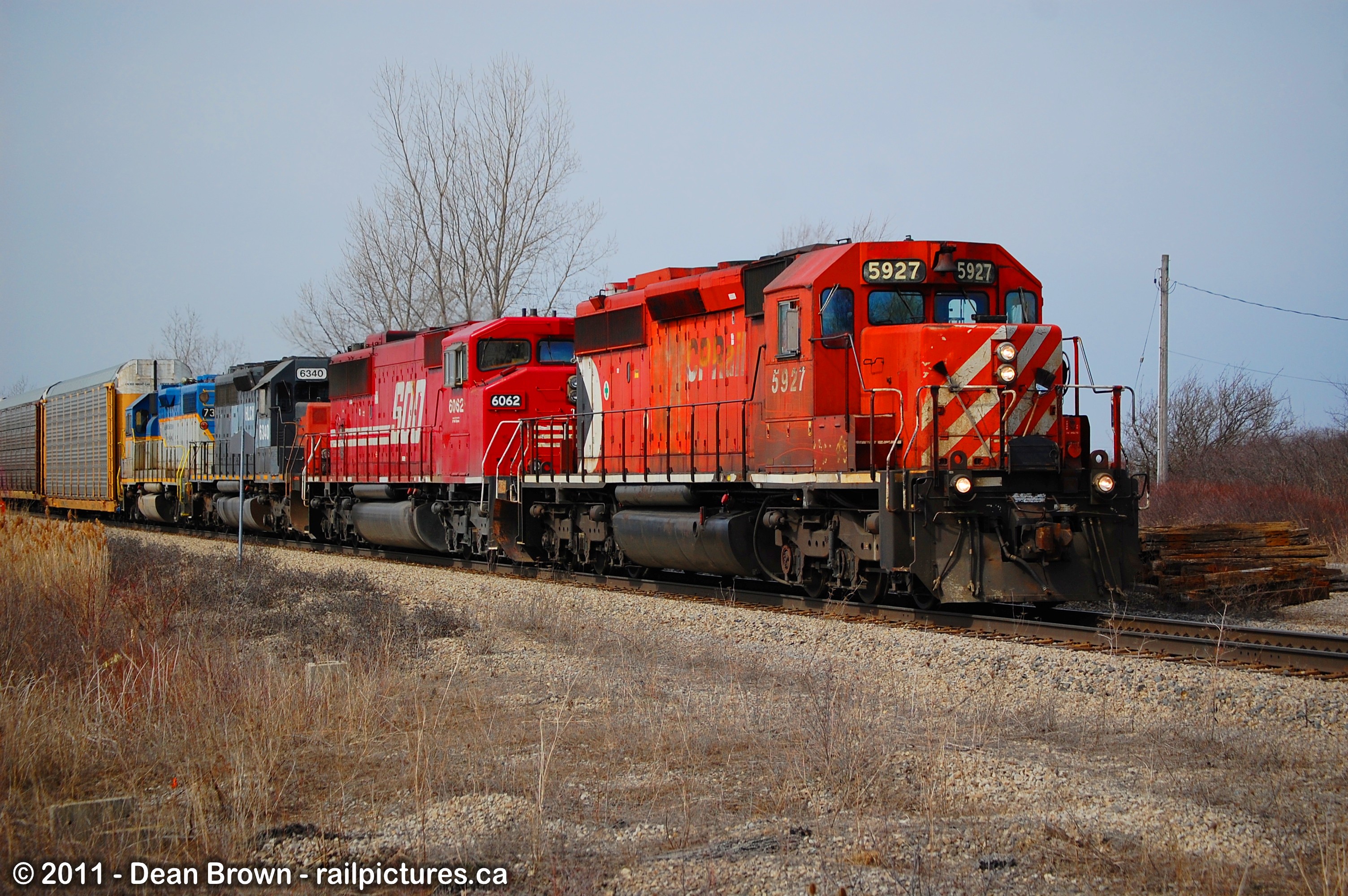 Railpictures.ca - Dean Brown Photo: CP SD40-2 5927, SOO SD60M 6062, HLCX SD40 6340 and D&H GP38 ...