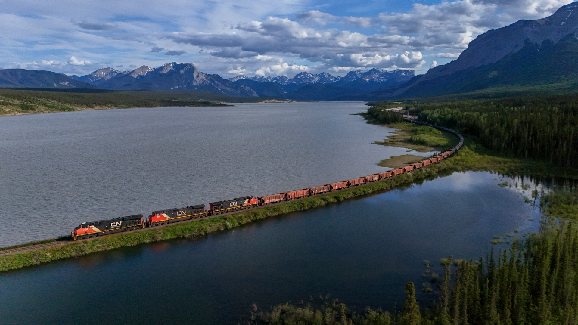 Railpictures.ca - Rob Eull Photo: G 81051 03 departs Swan Landing with CN 2333, CN 2201, IC 2713 ...