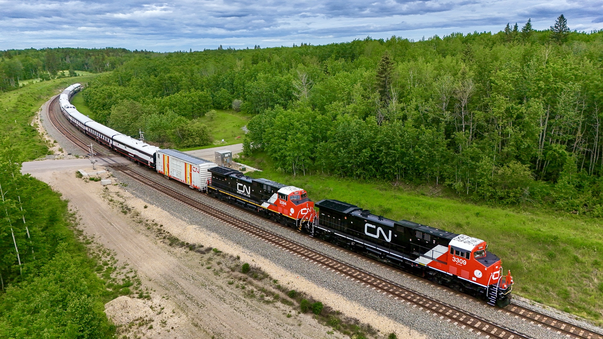 Railpictures.ca - Rob Eull Photo: The 2025 Safety Week train rolls through Seba Beach with CN ...