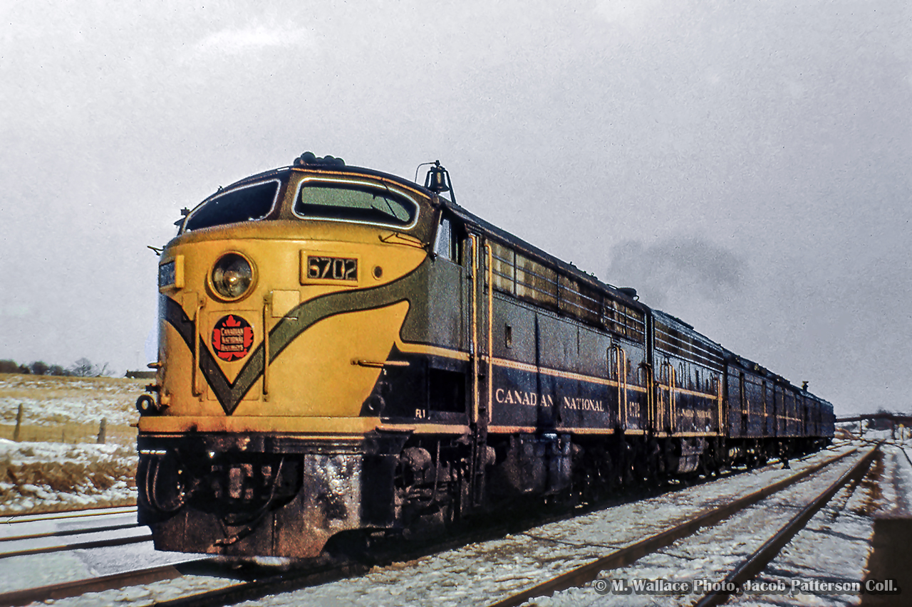 Railpictures.ca - M. Wallace Photo; Jacob Patterson Collection Photo: A CLC CPA16-5, CNR 6702 ...