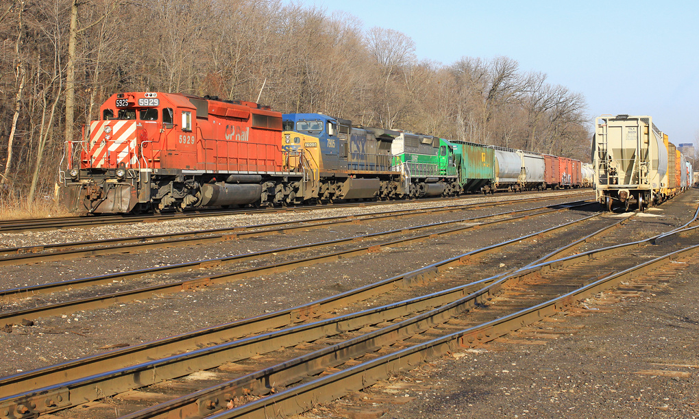 Railpictures.ca - Dan Tweedle Photo: CP 2/254-30 is led by CP 5929 ...