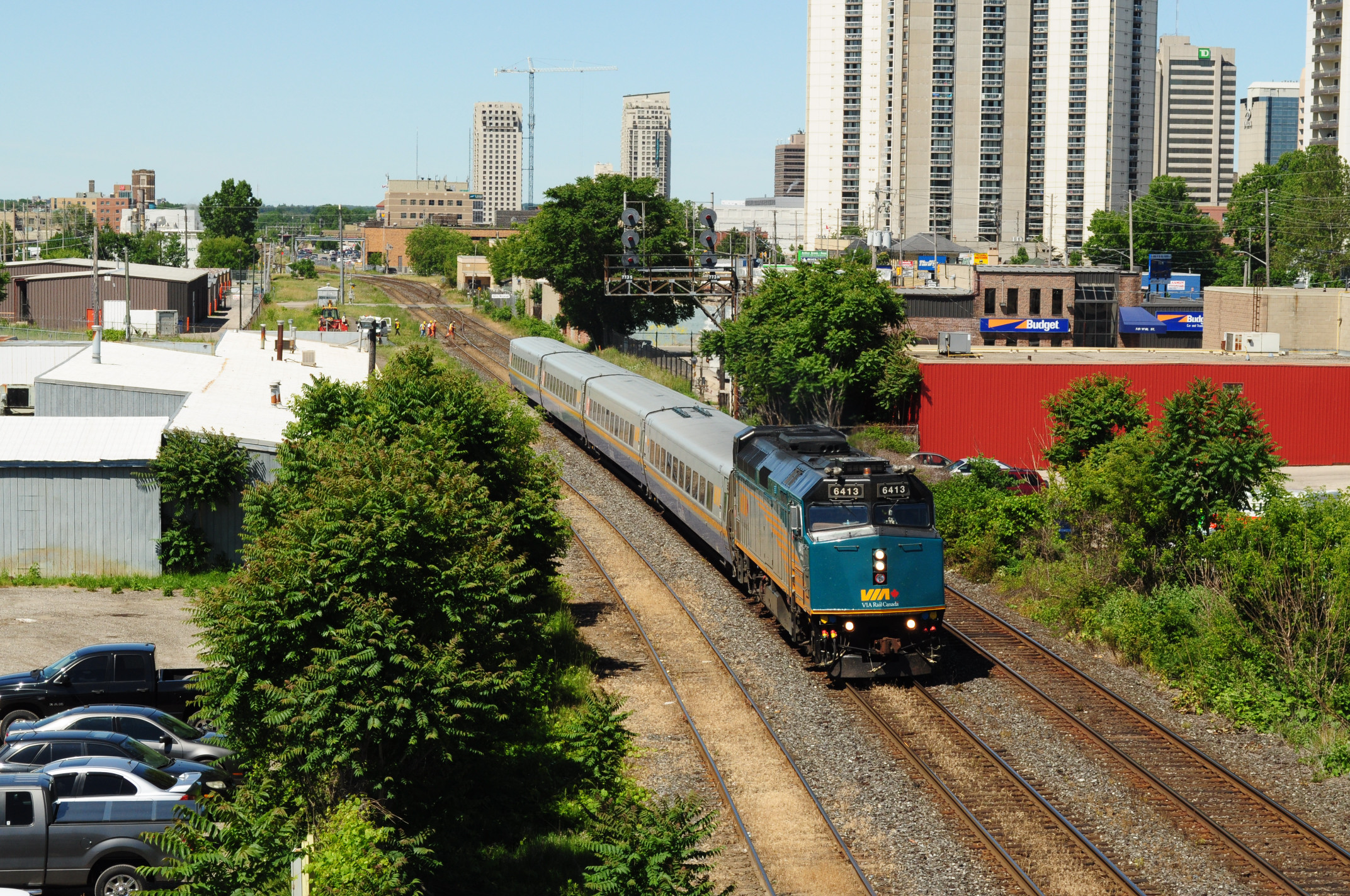 Railpictures.ca - sdfourty Photo: As Via Rail train #72 clears the CN ...