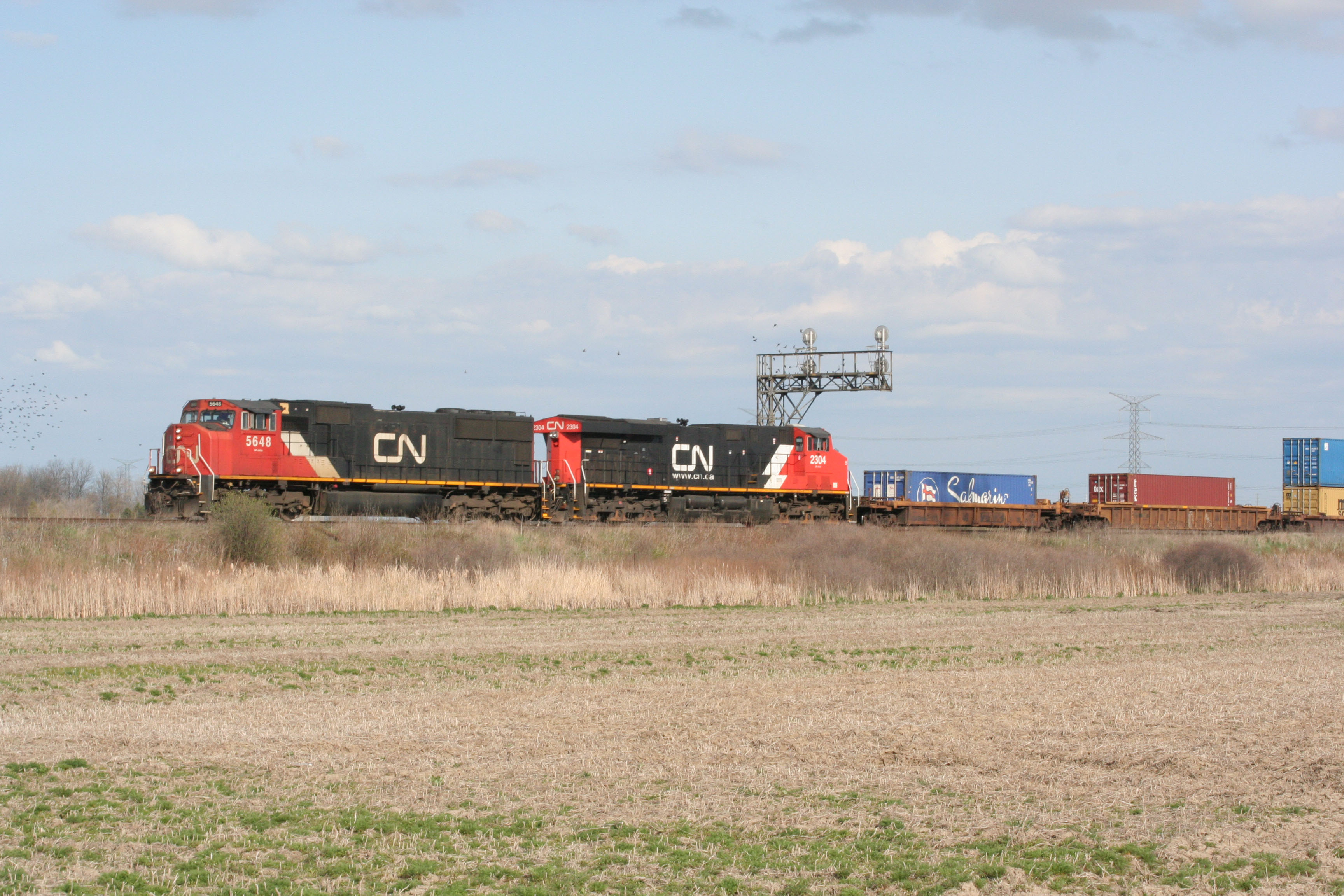Railpictures.ca - Kevin Flood Photo: CN 148 led by engine number 5648 ...