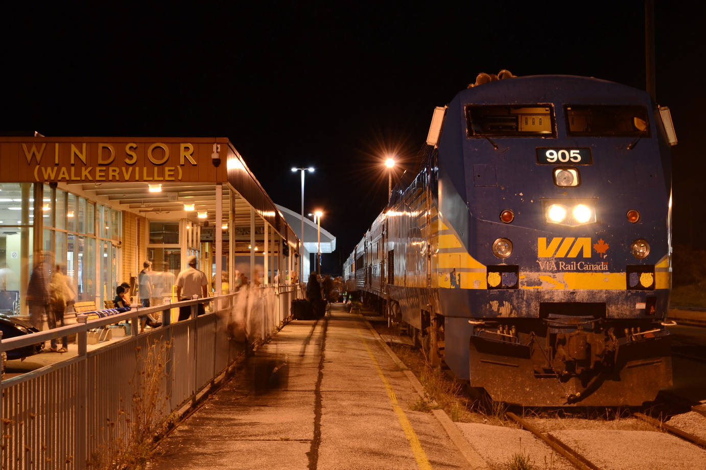 Railpictures.ca - Ian Deck Photo: VIA Rail #905, rest at the VIA Rail ...