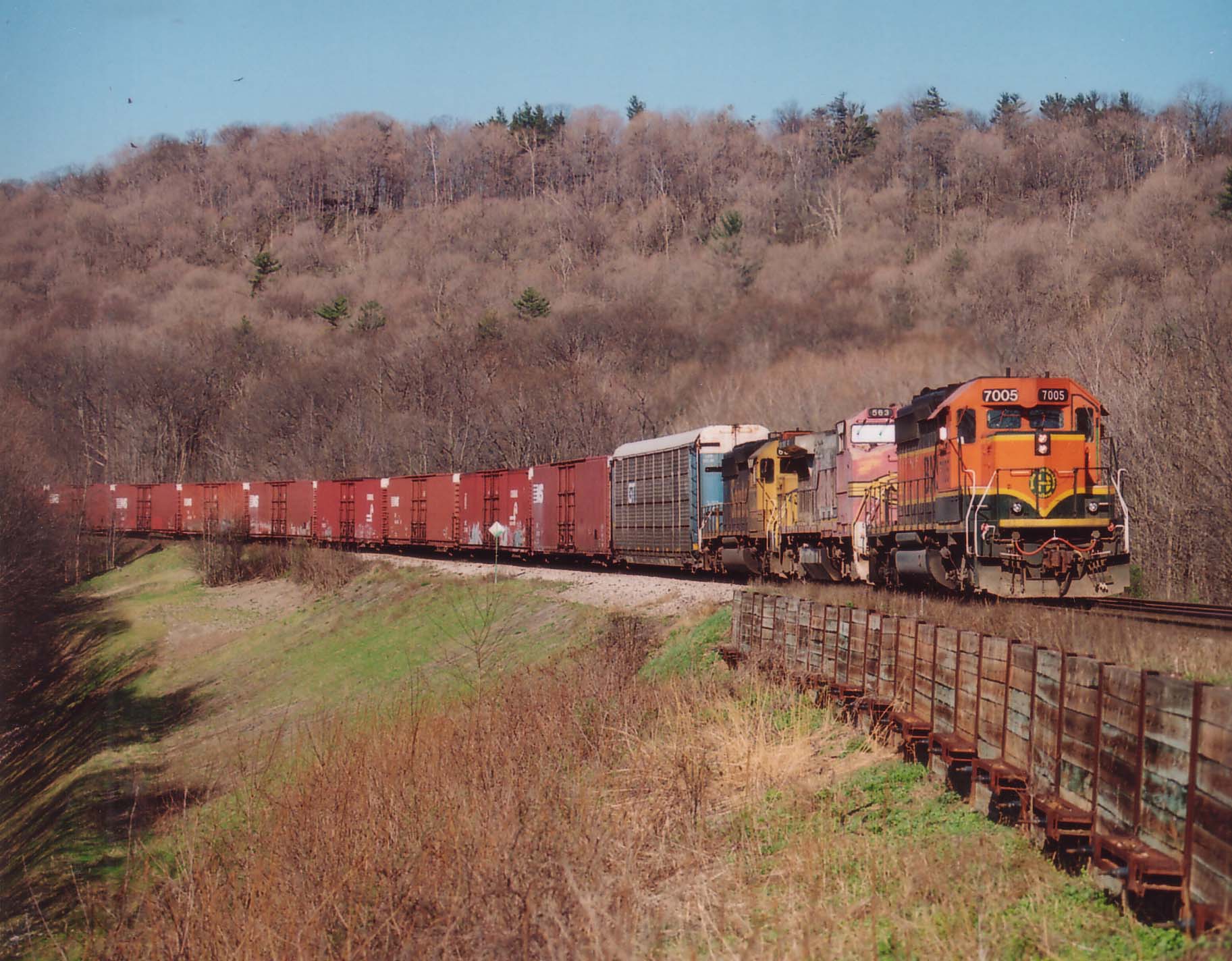 Railpictures.ca - A.W.Mooney Photo: From the days of “CN Colour” comes ...