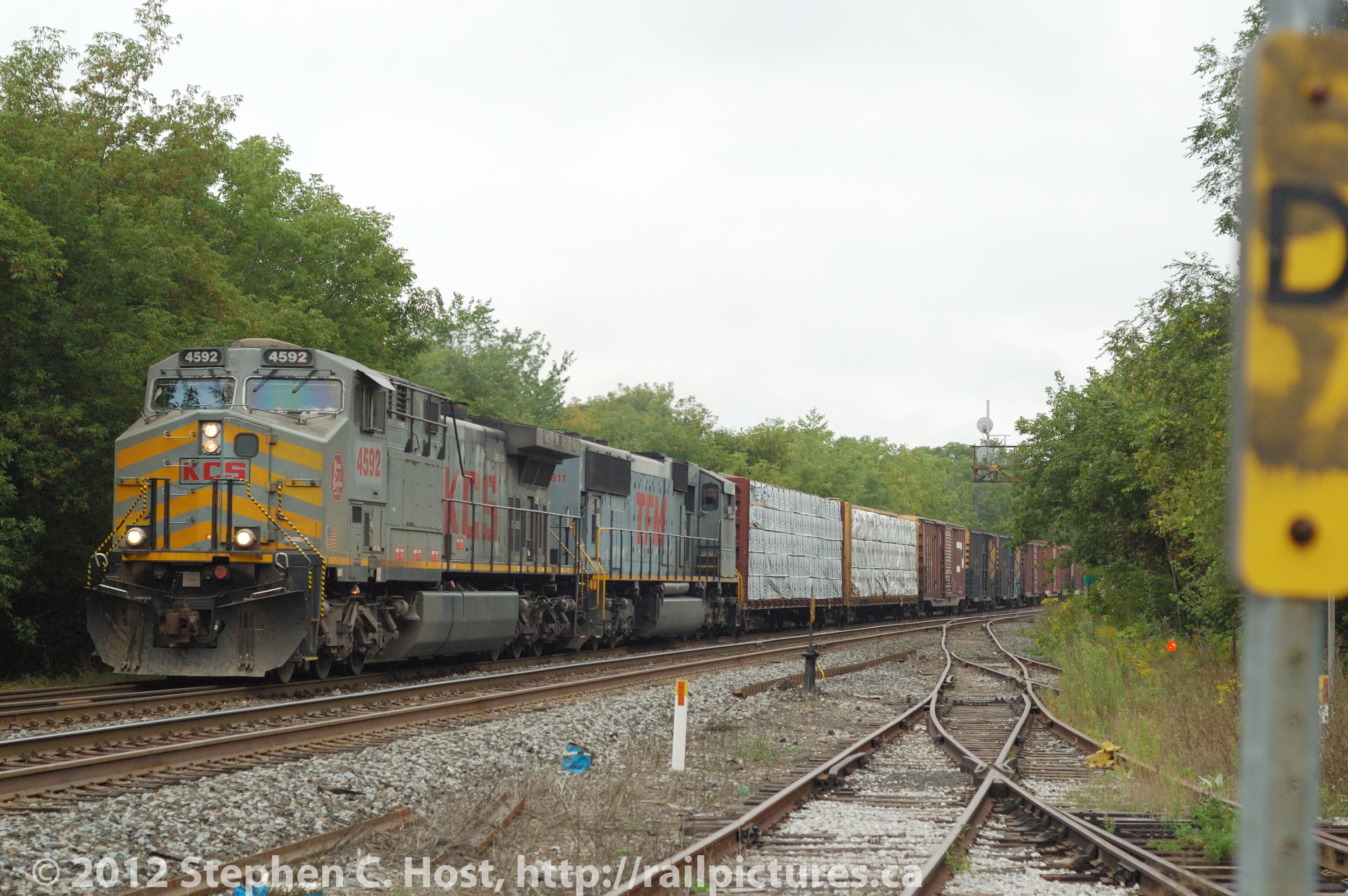 Railpictures.ca - Stephen C. Host Photo: FPON Far from home rails, CN ...