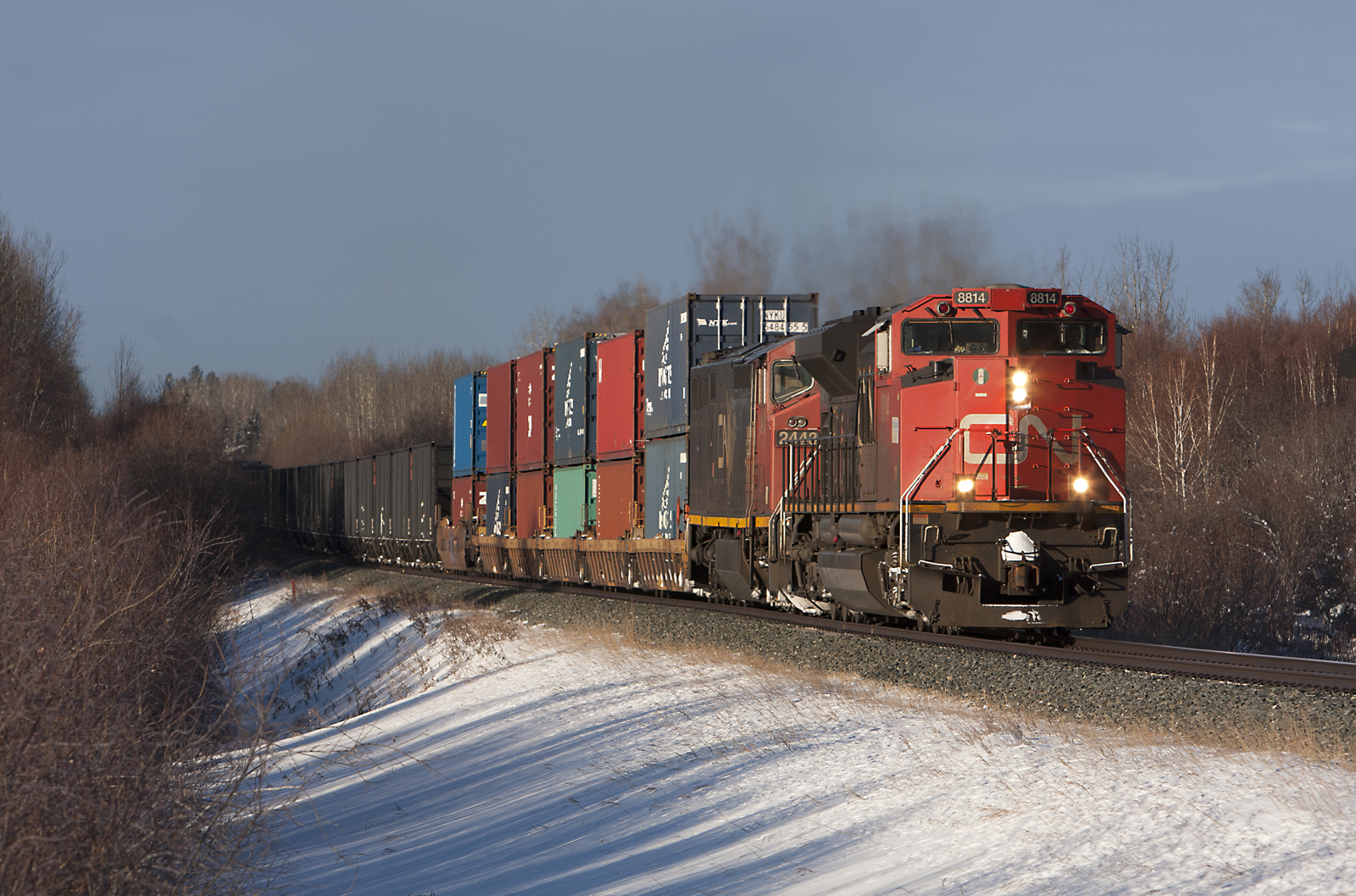 Railpictures.ca - Trevor Sokolan Photo: Eastbound near Wildwood Alberta ...