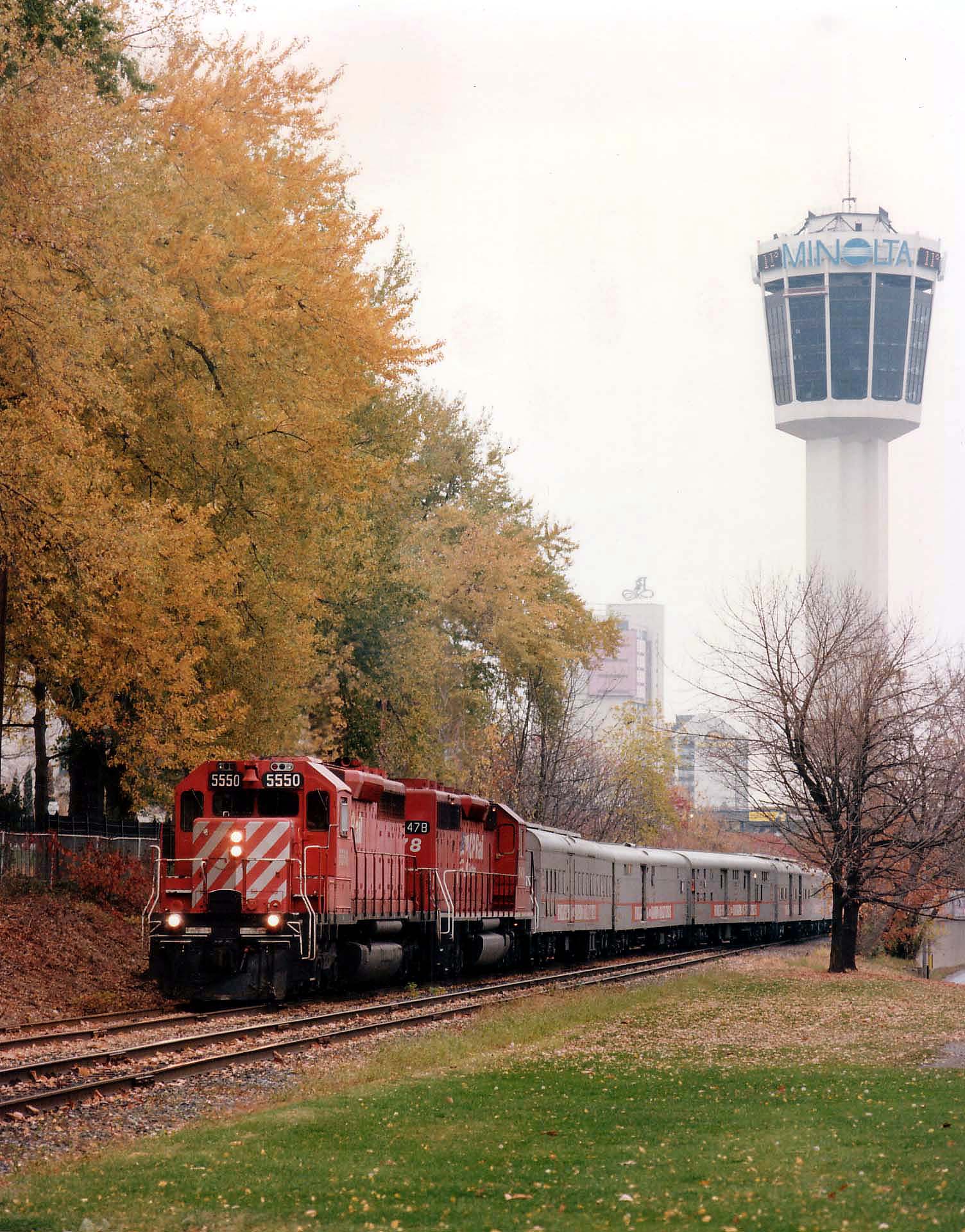 Railpictures.ca - A.W.Mooney Photo: The Circus comes to town!!! On its ...