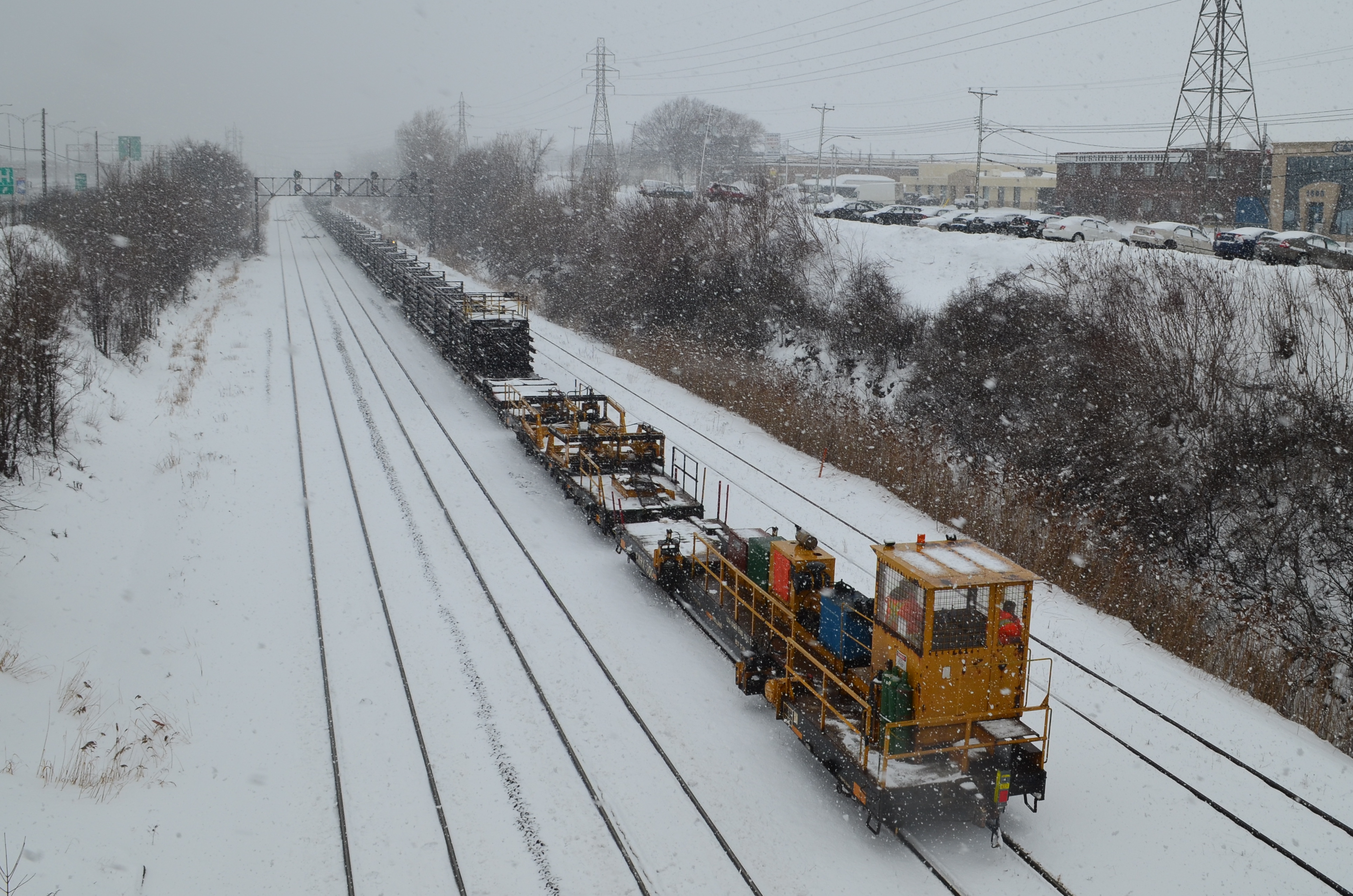Railpictures.ca - Michael Berry Photo: On a mild but very snowy day ...