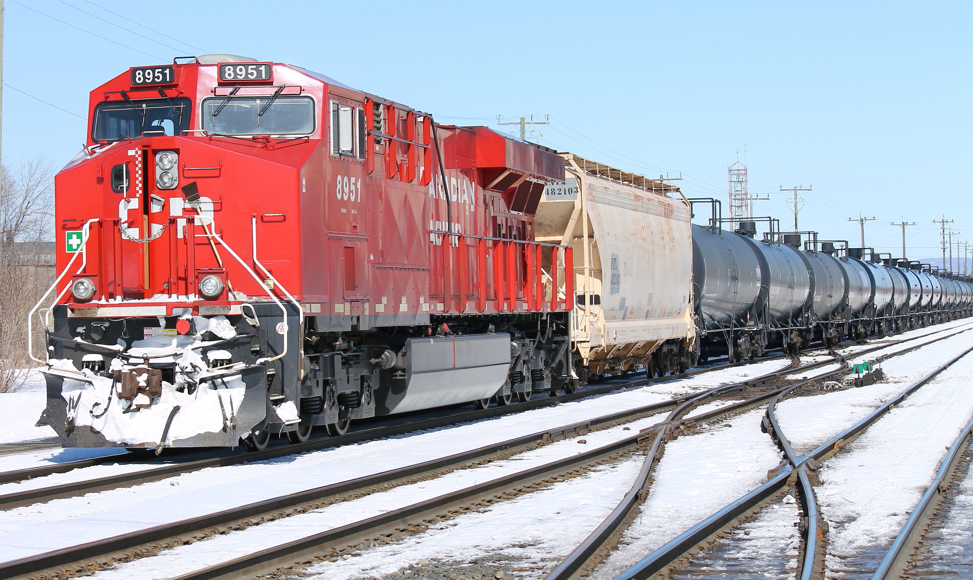 Railpictures.ca - Bryan Martyniuk Photo: Thunder Bay is an inspection ...